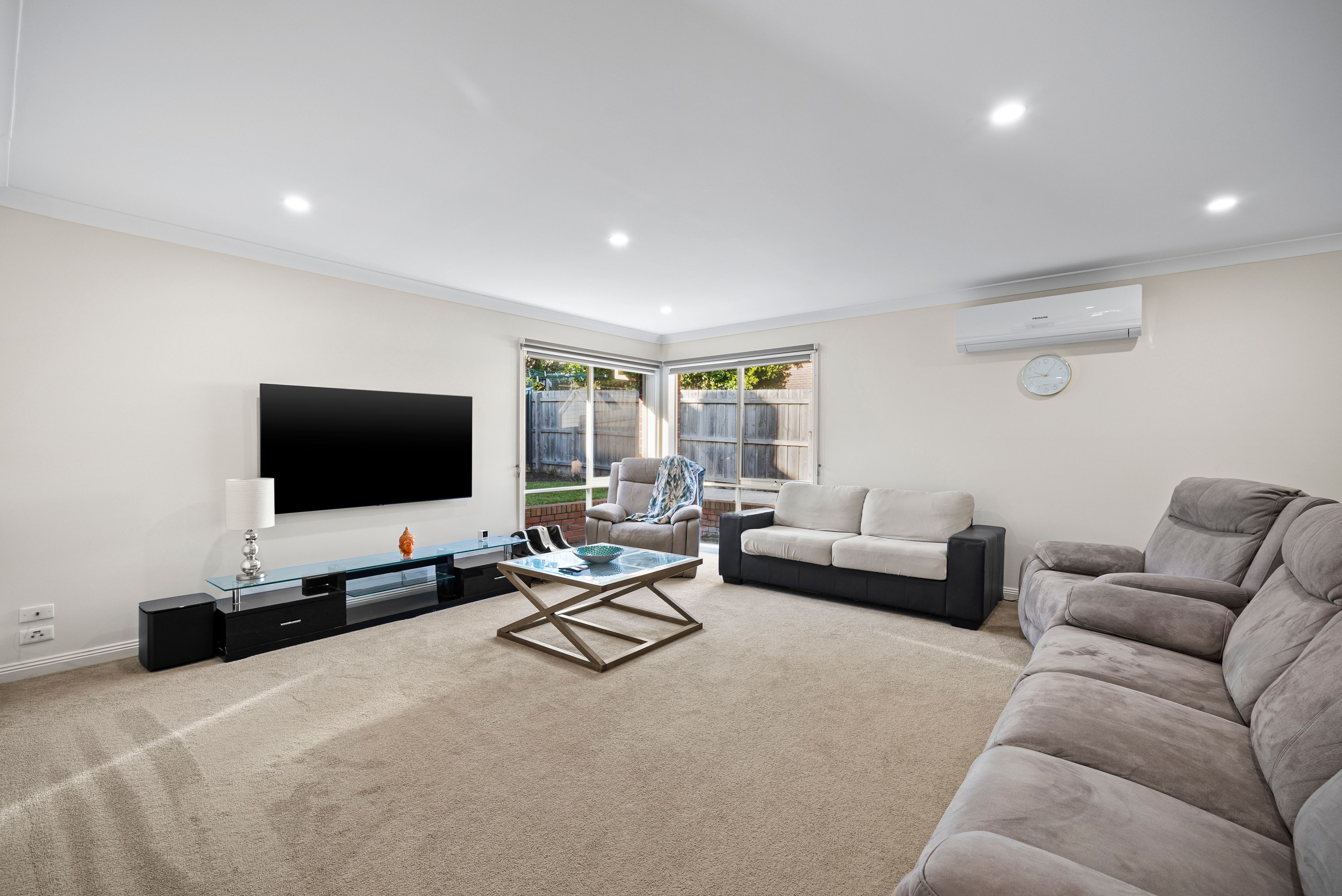 11 Ian Court, Rowville, VIC 3178 - Leased House - Ray White Wantirna
