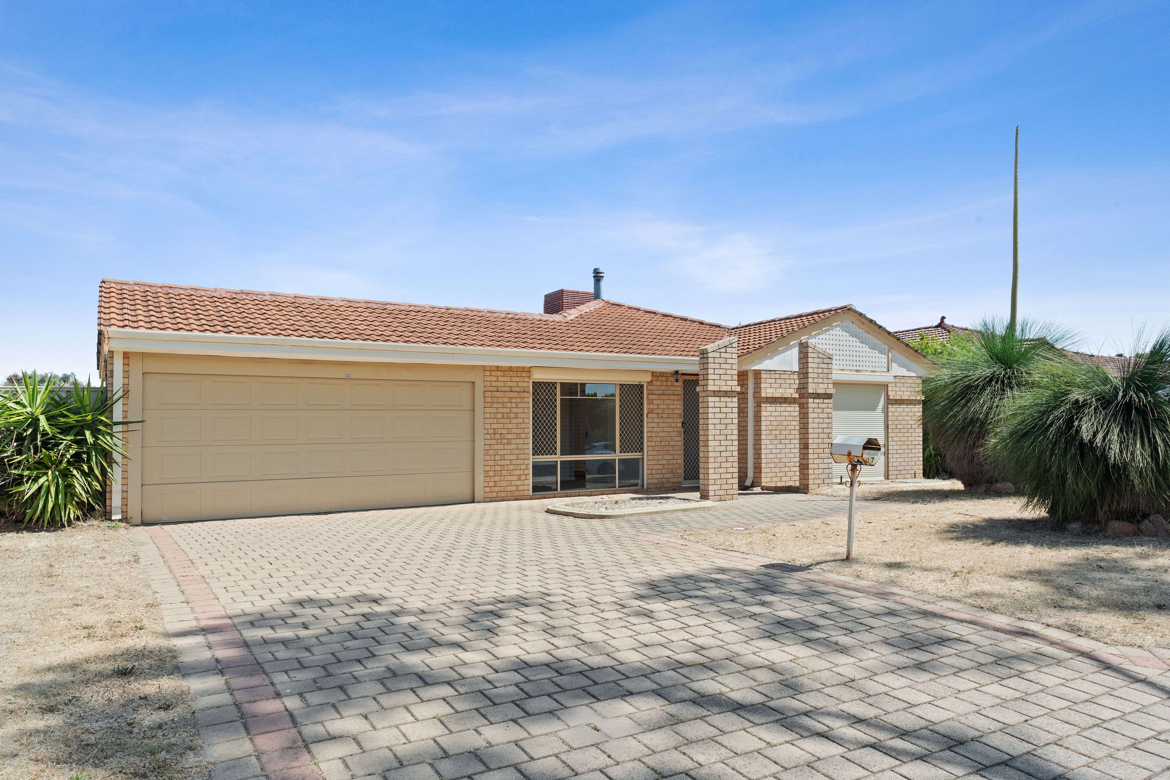 17 Secret Harbour Boulevard, Secret Harbour, WA 6173 - Sold House - Ray ...