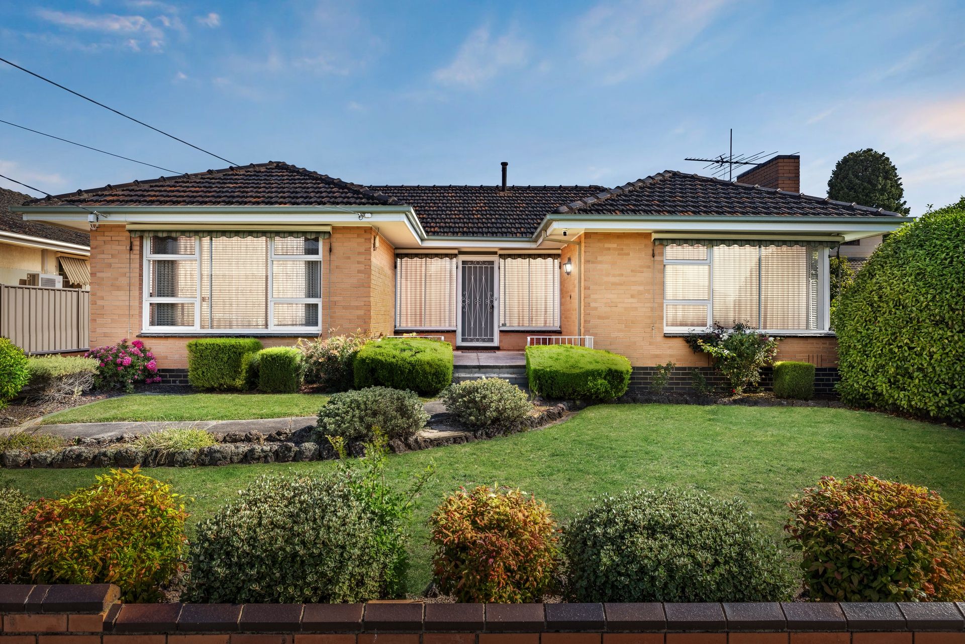 47 Summit Crescent, Glen Waverley, VIC 3150 - Sold House - Ray White ...