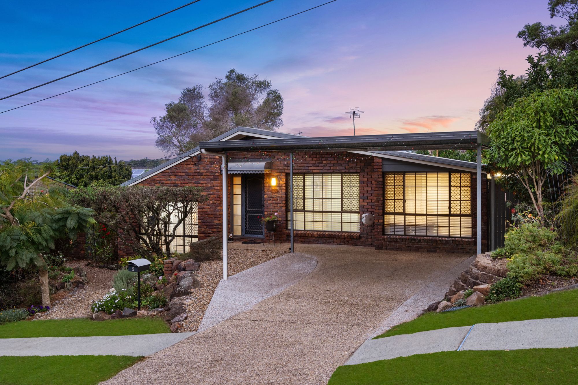 5 Hill Park Crescent, Rochedale South, QLD 4123 - Sold House - Ray ...