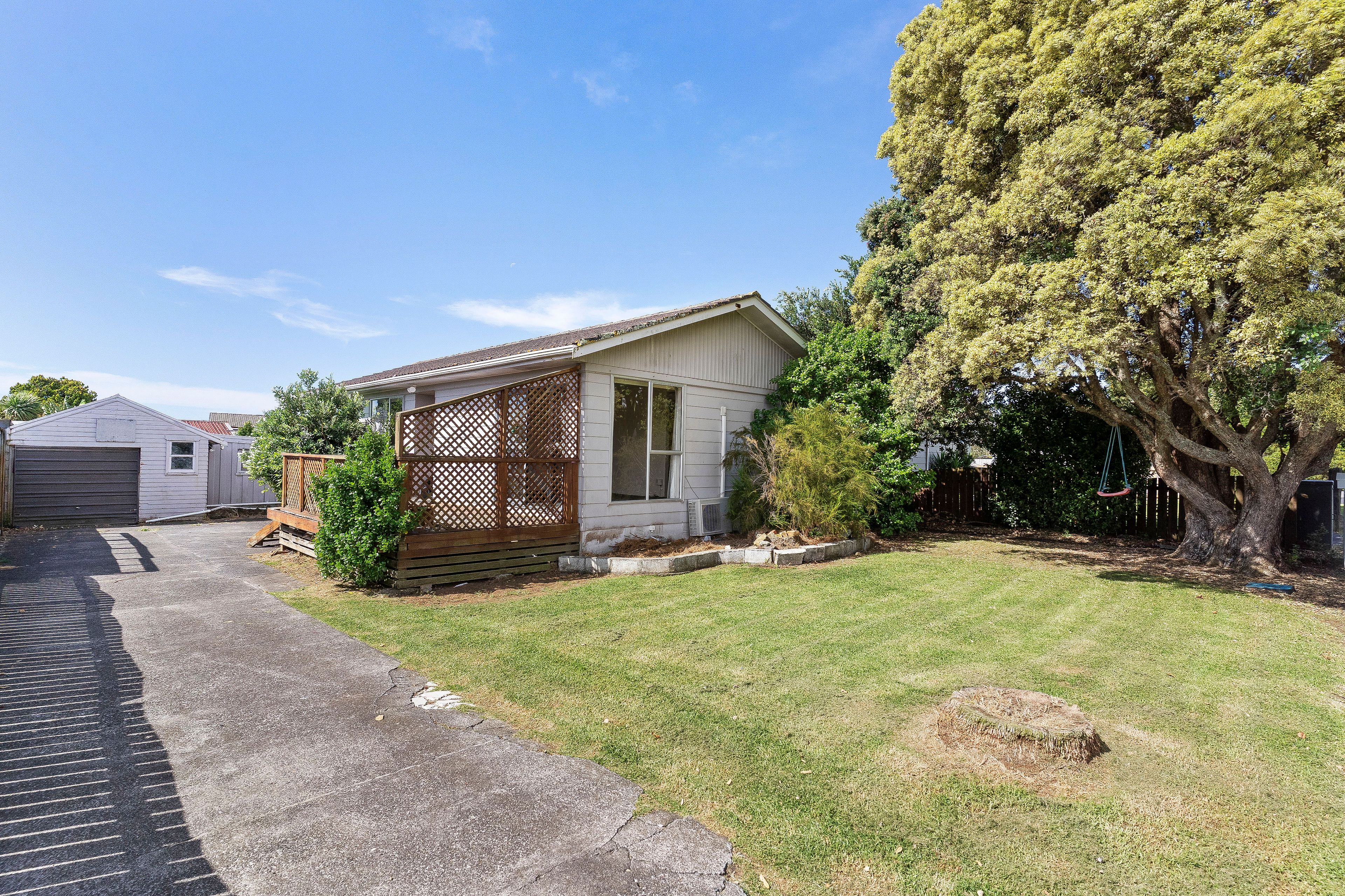 15 Gibbons Road, Weymouth, Manukau City 2103 - Sold House - Real Estate ...