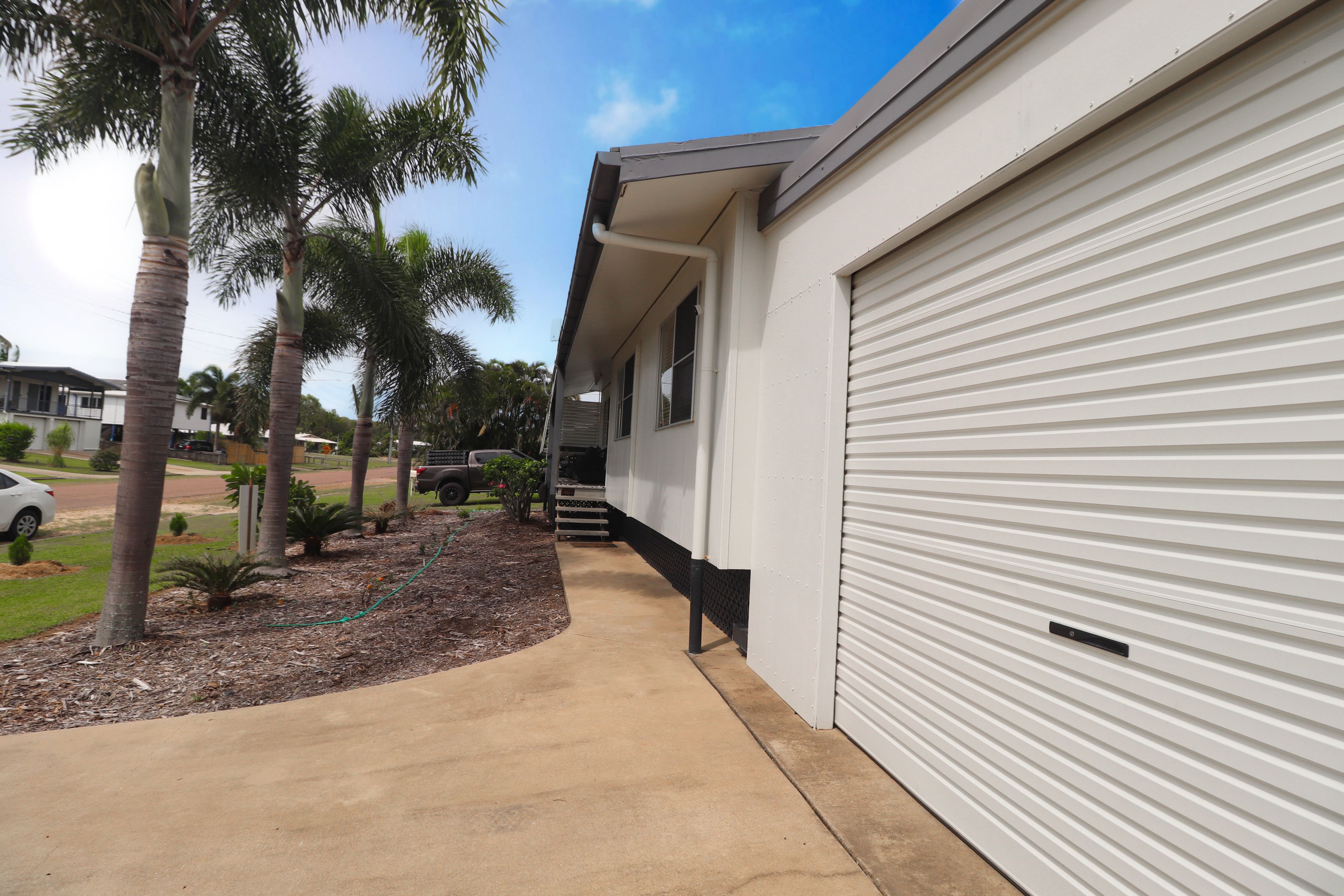 16 Bottlebrush Street, Forrest Beach, QLD 4850 - Leased House - Ray ...