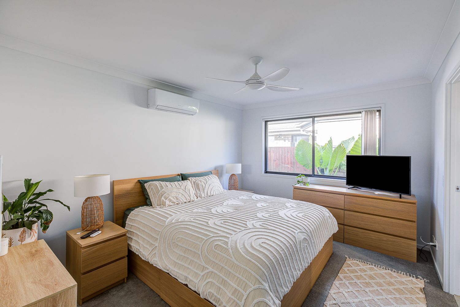 38 Mikaella Way, Logan Reserve, QLD 4133 - House for Rent - Ray White ...