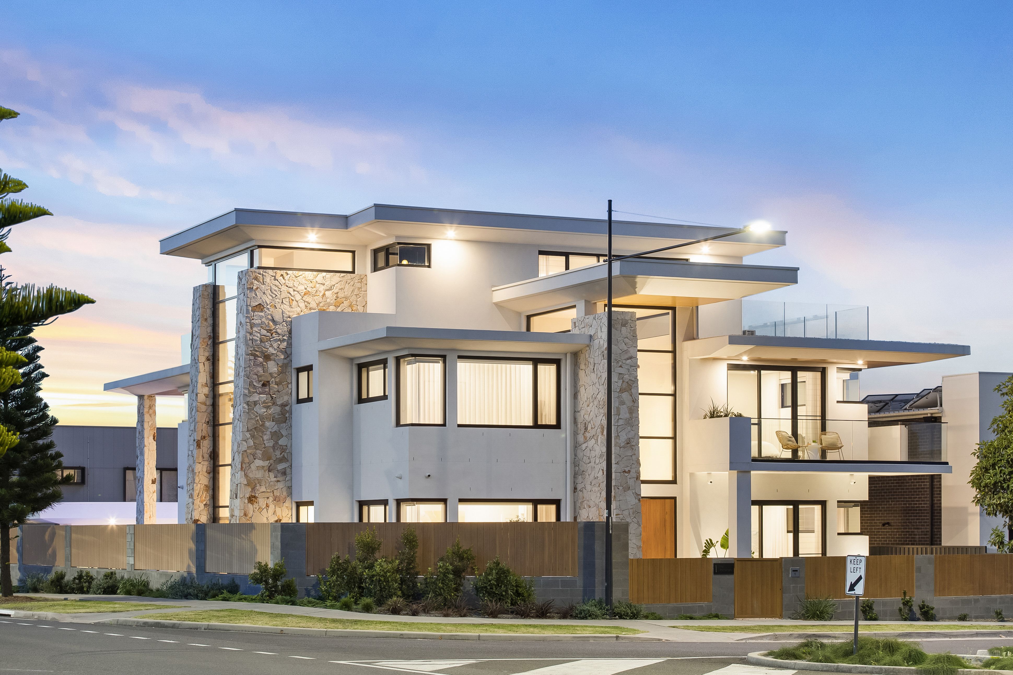 1 The Promontory Drive, Shell Cove, NSW 2529 - Sold House - Ray White ...