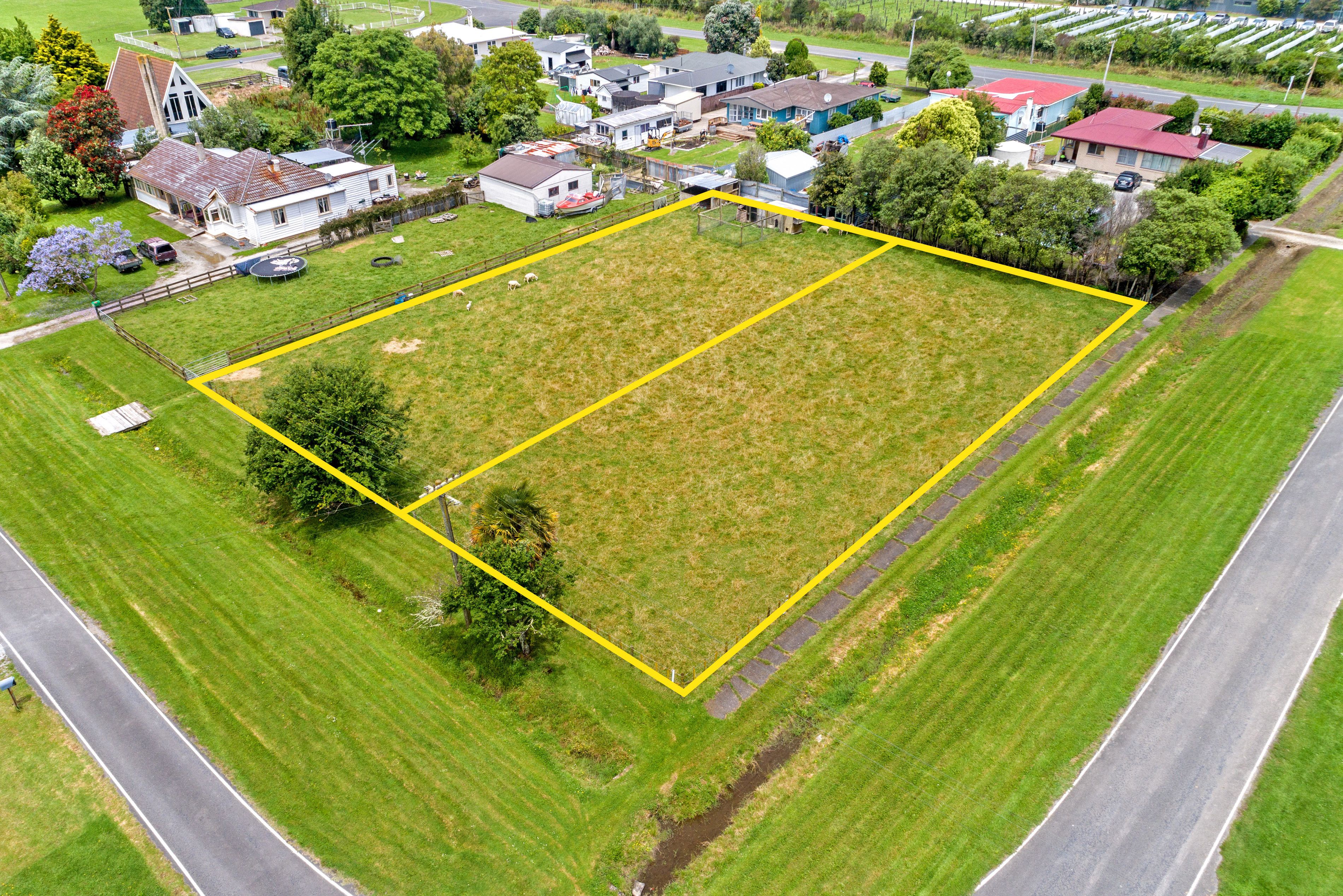 185 Onslow Road, Patutahi, Gisborne District 4072 - Sold Section - Ray ...