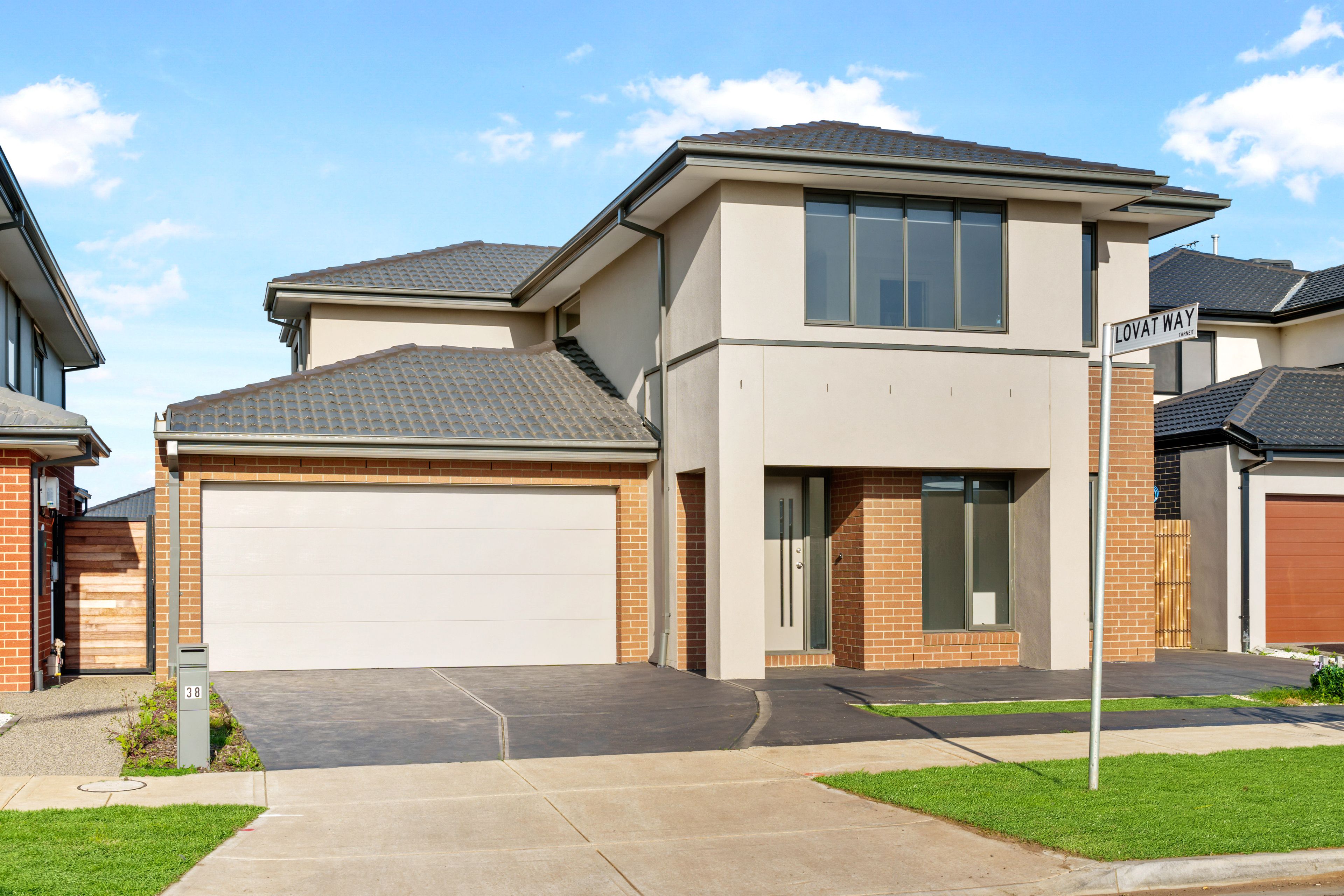 Ray White Point Cook