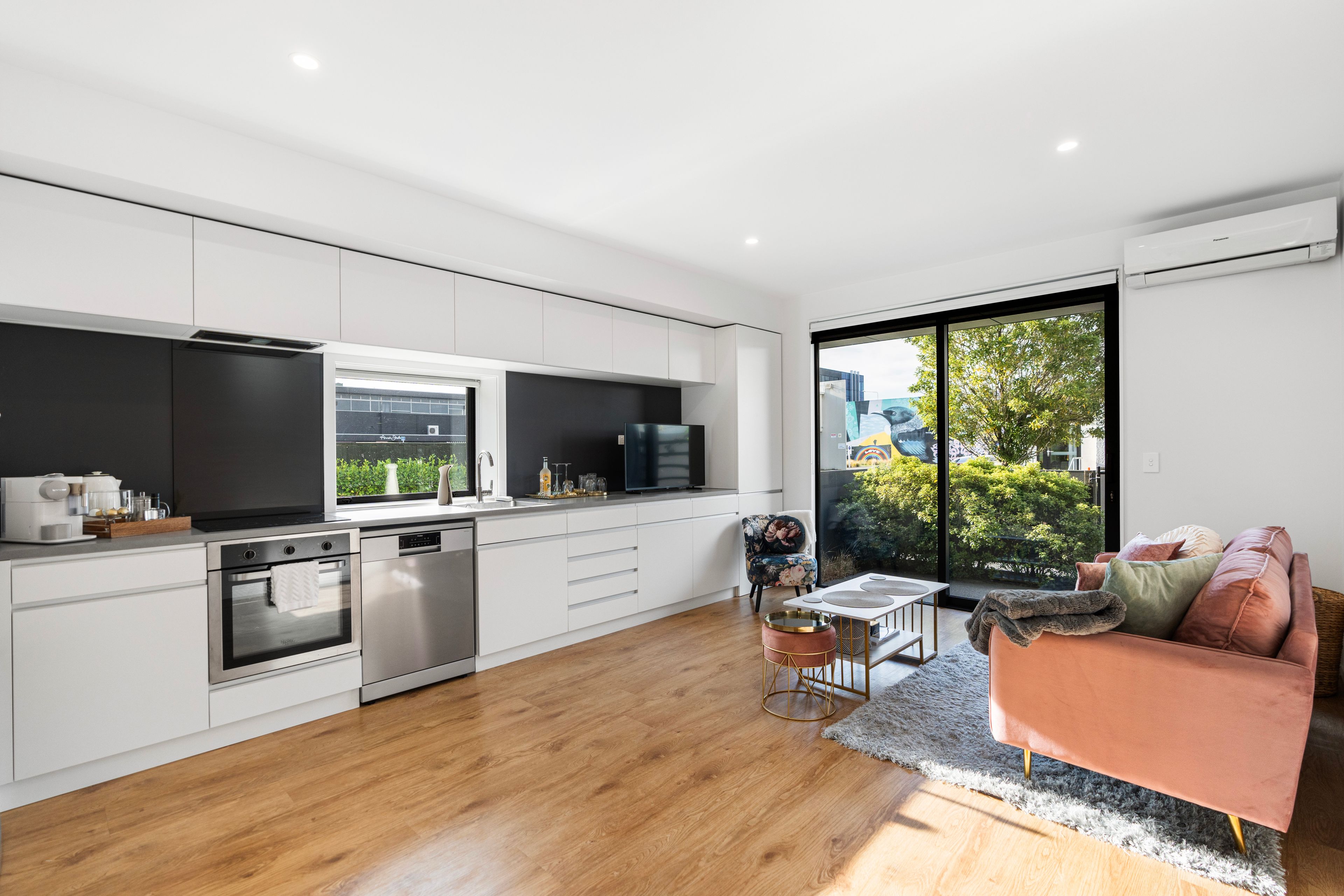 1/6 Waverley Street, Sydenham, Christchurch City 8011 - Sold Townhouse ...