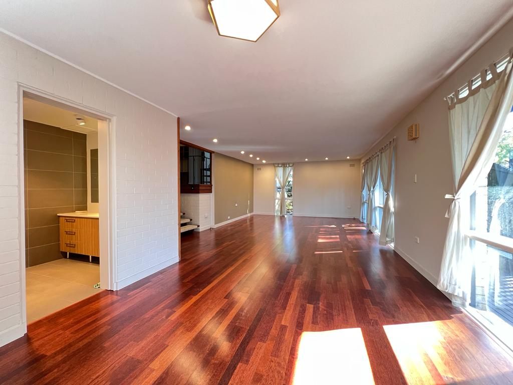 15 Walker Avenue, St Ives, NSW 2075 - Leased House - Ray White Upper ...