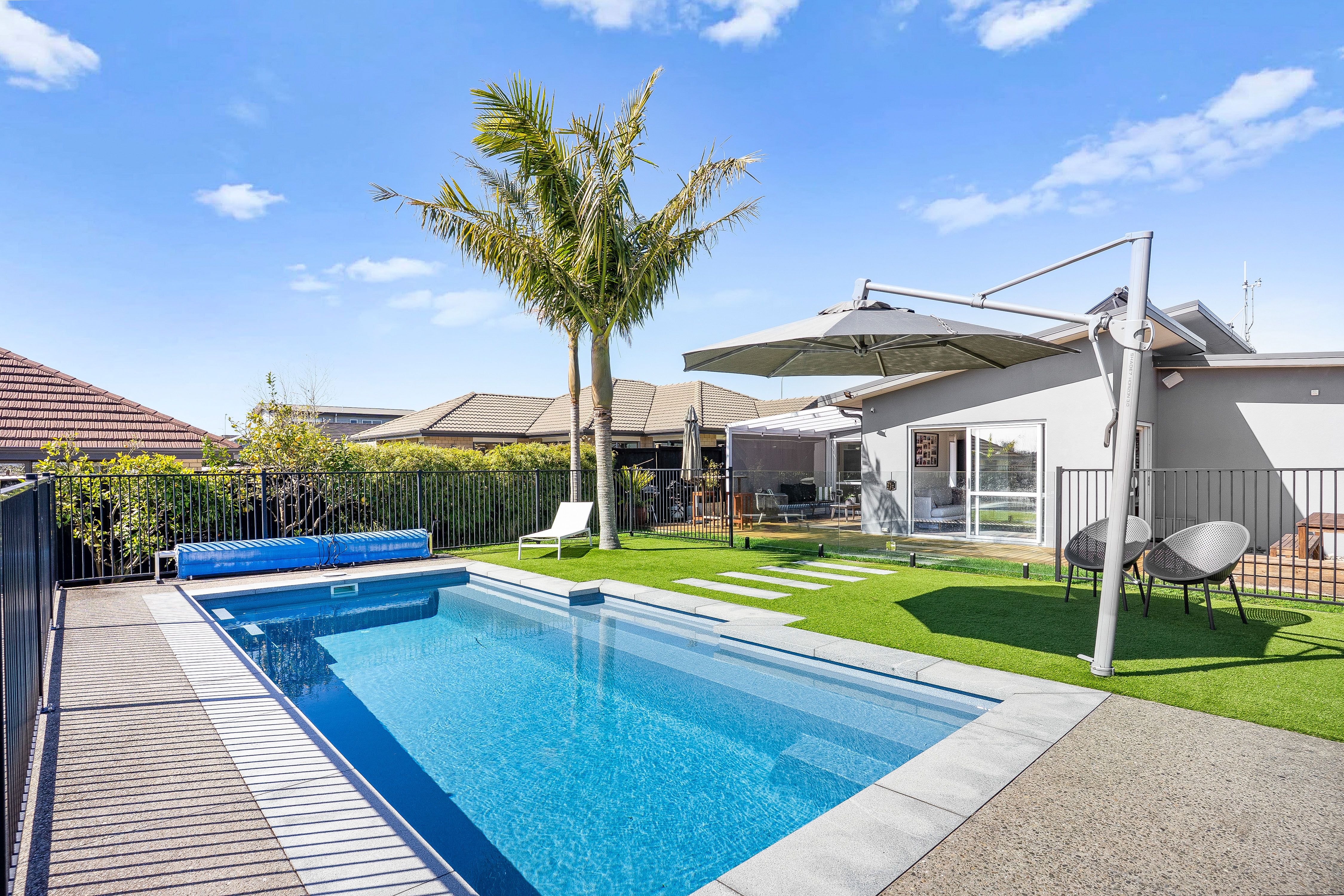43 Aberdeen Crescent, Wattle Downs, Manukau City 2103 - Sold House ...