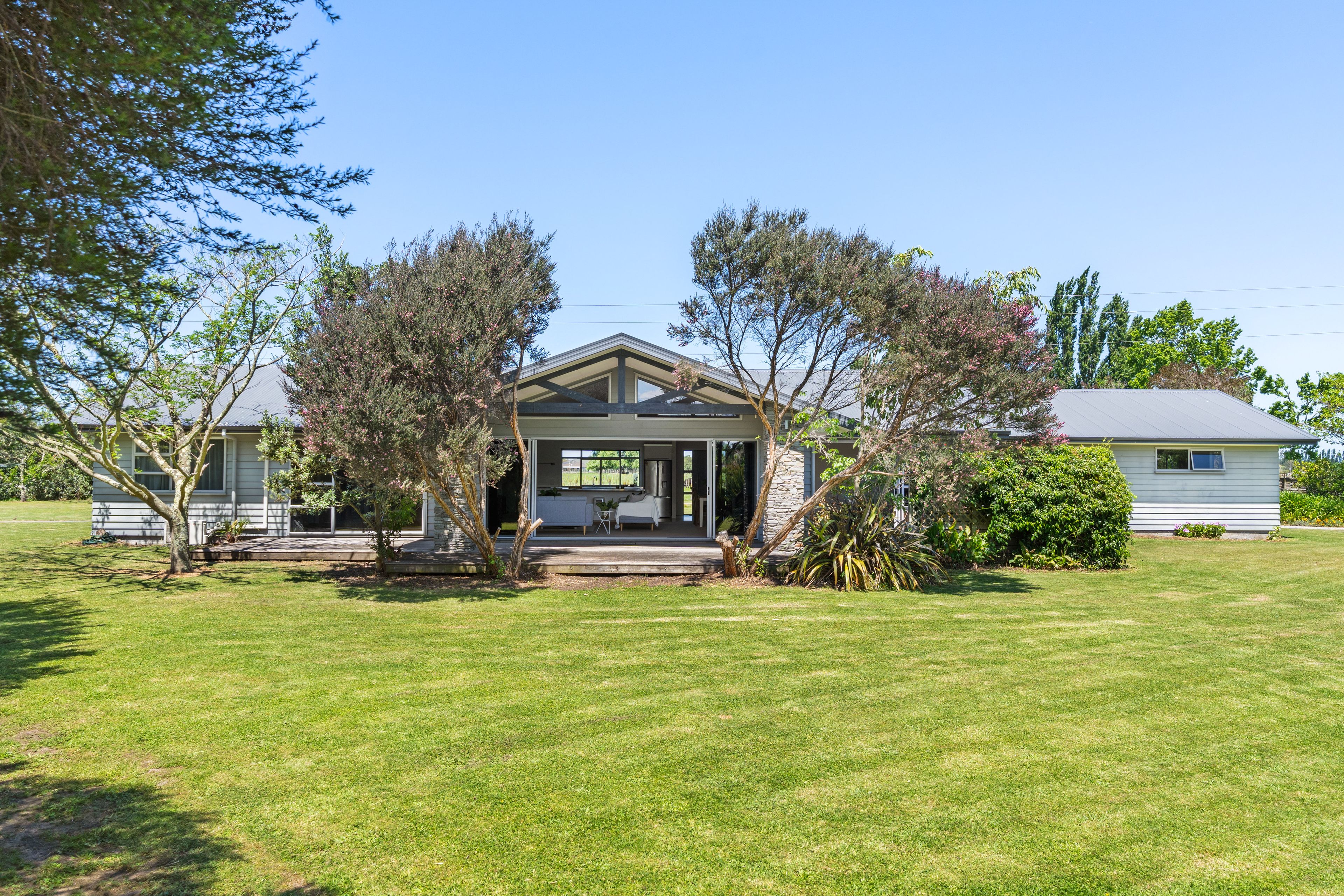 35 Cameron Road, Makauri, Gisborne District 4071 - Sold House - Ray ...