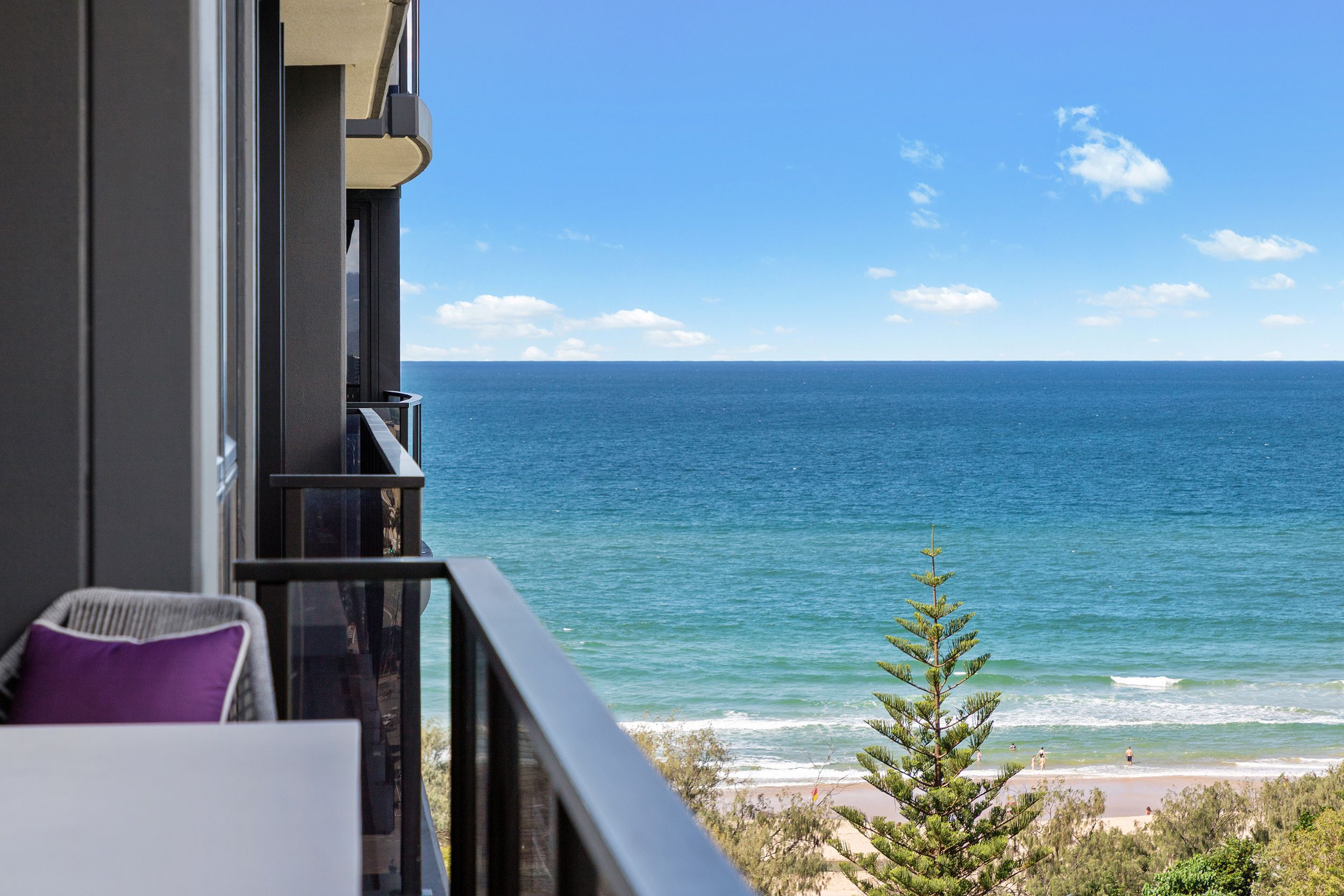904/185 Old Burleigh Road, Broadbeach, QLD 4218 - Sold Apartment - Ray ...