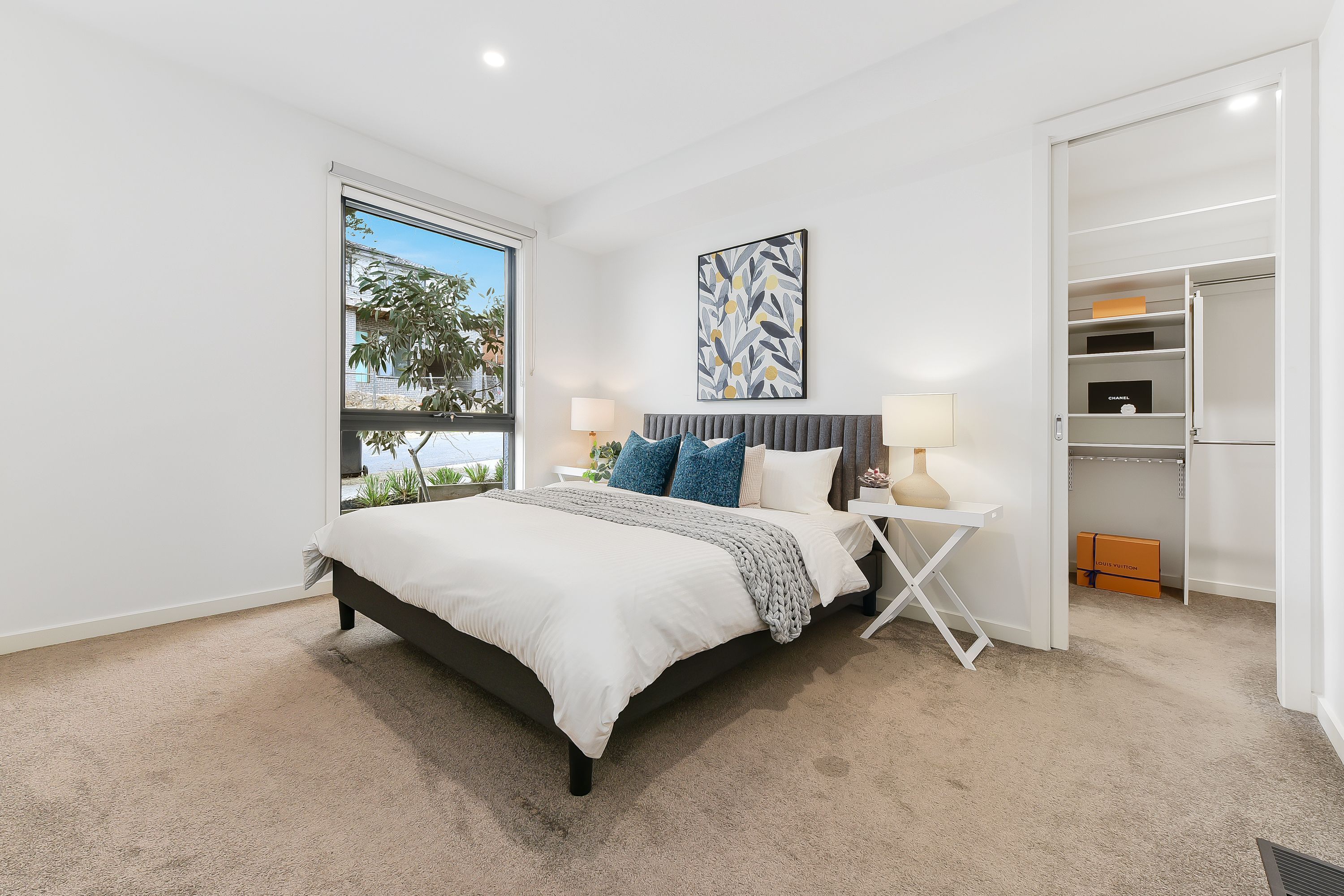 292B Highbury Road, Mount Waverley, VIC 3149 - Sold Townhouse - Ray ...