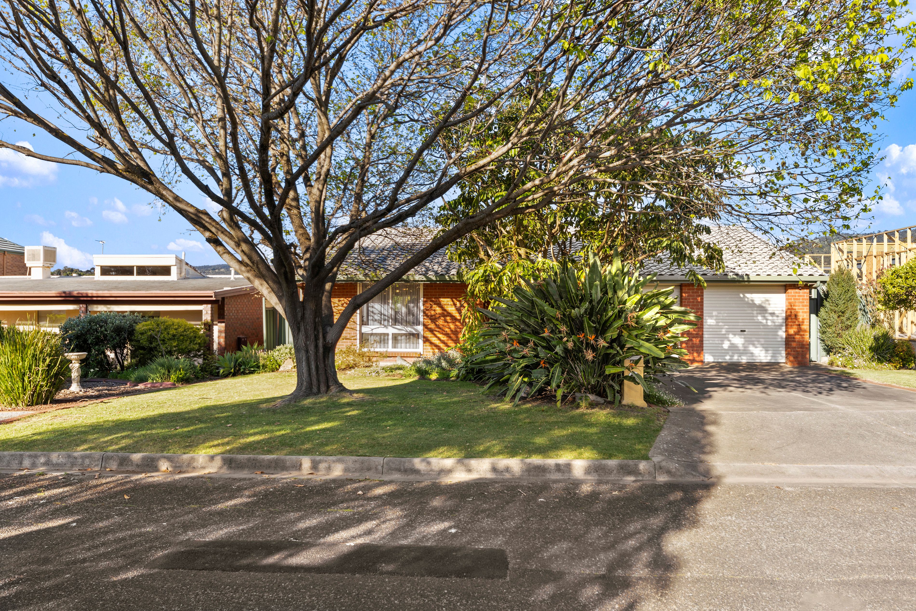 42 Griggs Drive, Athelstone, SA 5076 - Sold House - Ray White Tea Tree ...