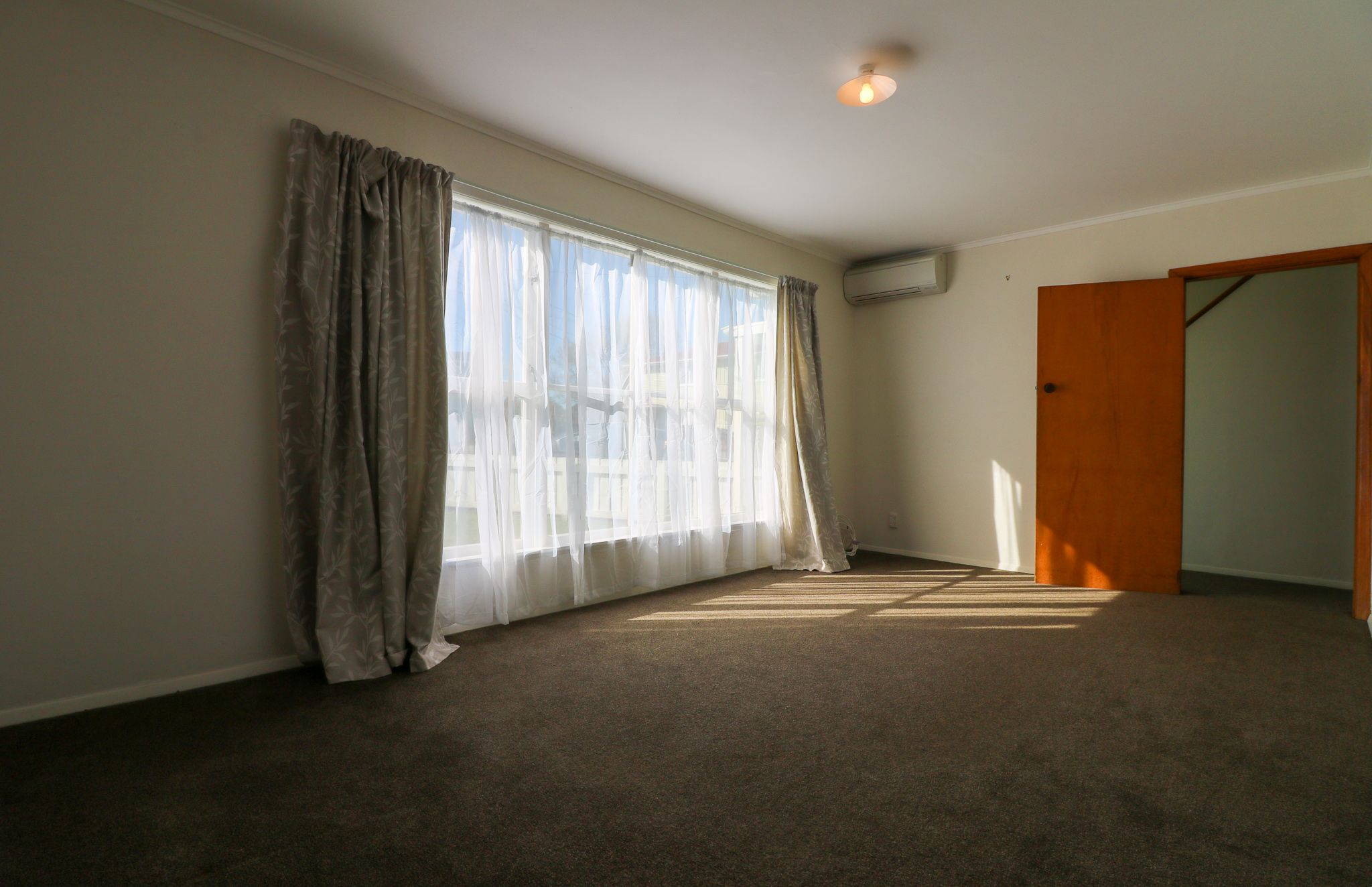 6 Anne Street, Feilding, Manawatu District 4702 - Leased Unit - Ray ...