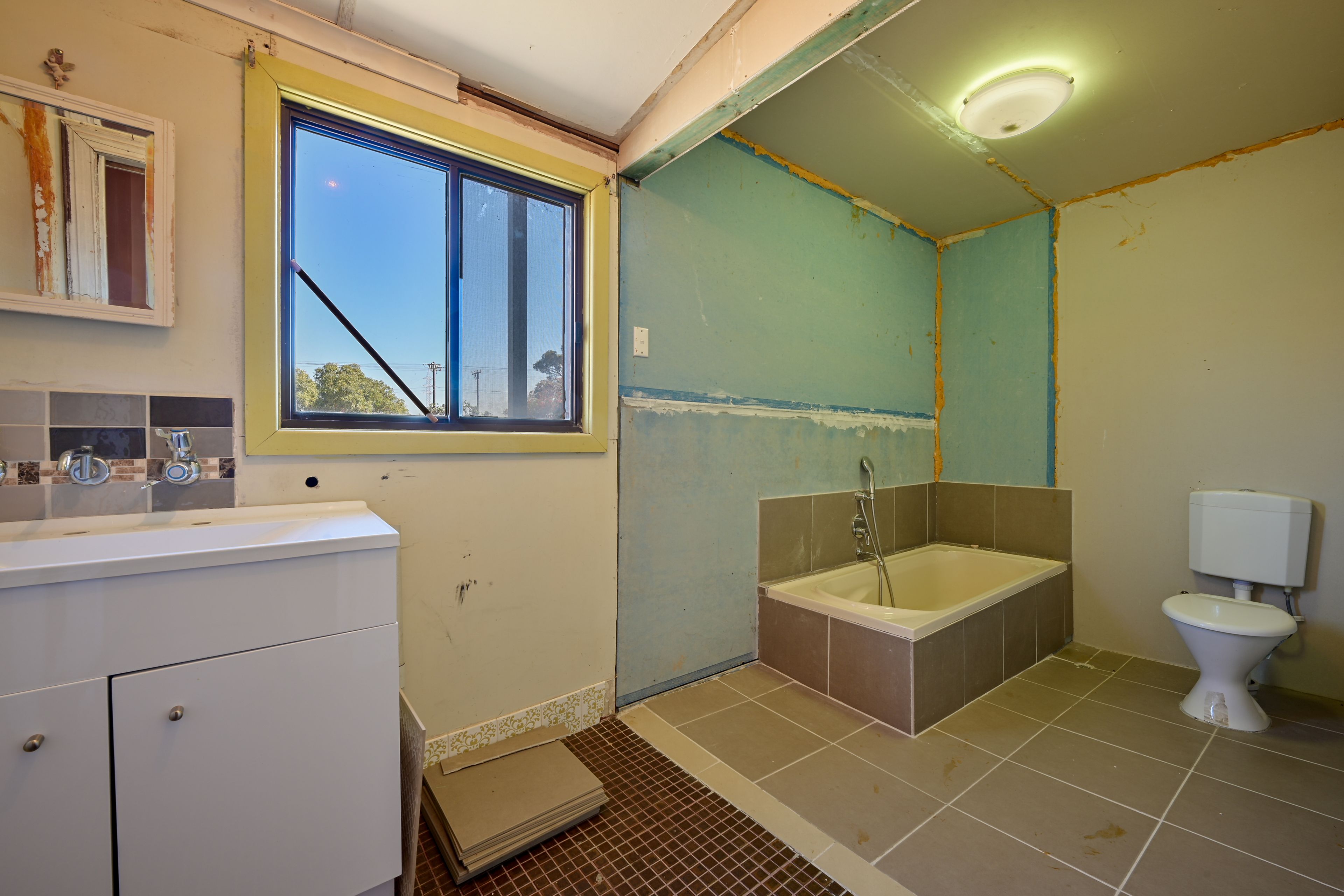 7 Stoddart Street, Port Augusta, SA 5700 - Sold House - Ray White Port ...