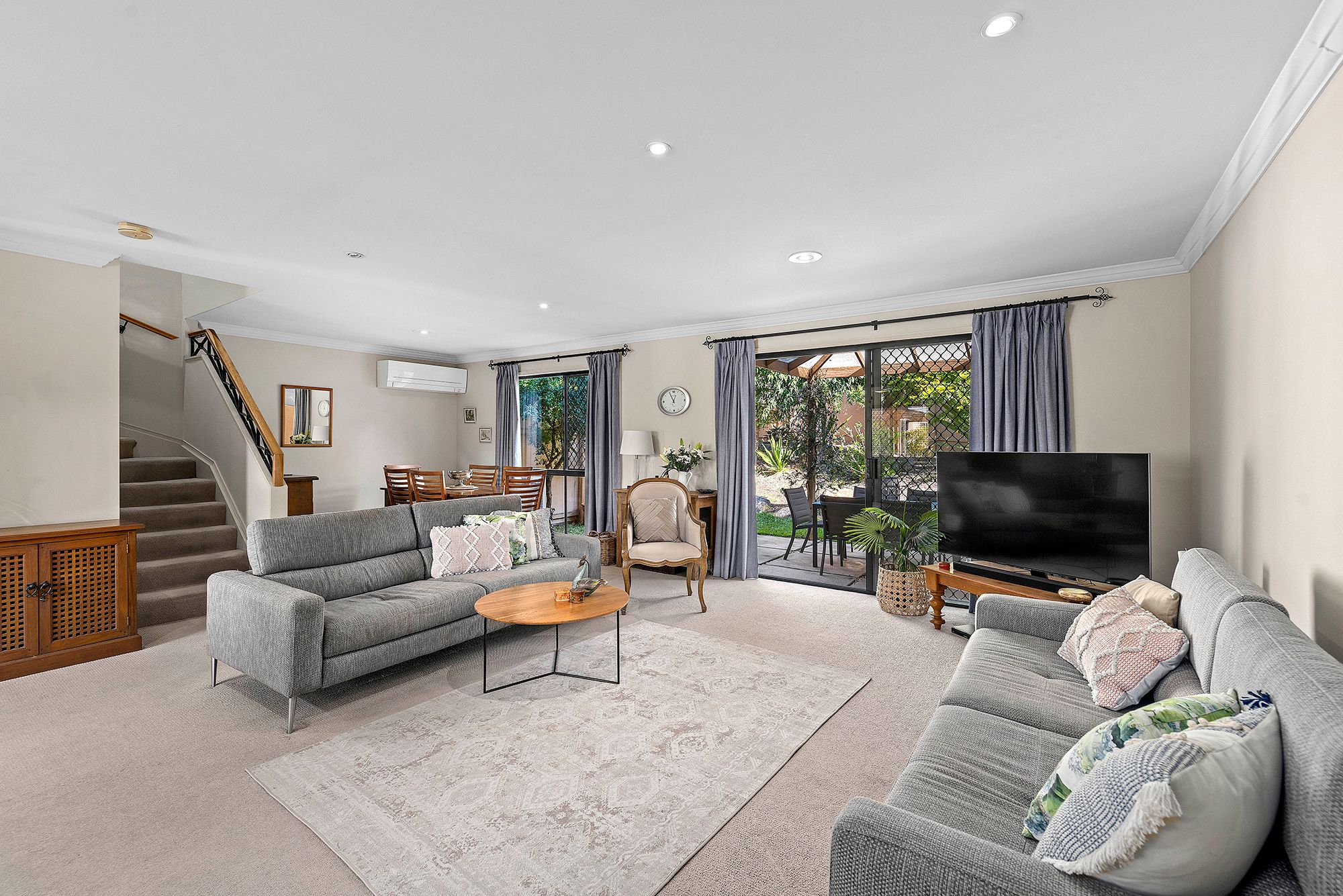 6/105 Oldfield Road, Sinnamon Park, QLD 4073 - Sold Townhouse - Ray ...