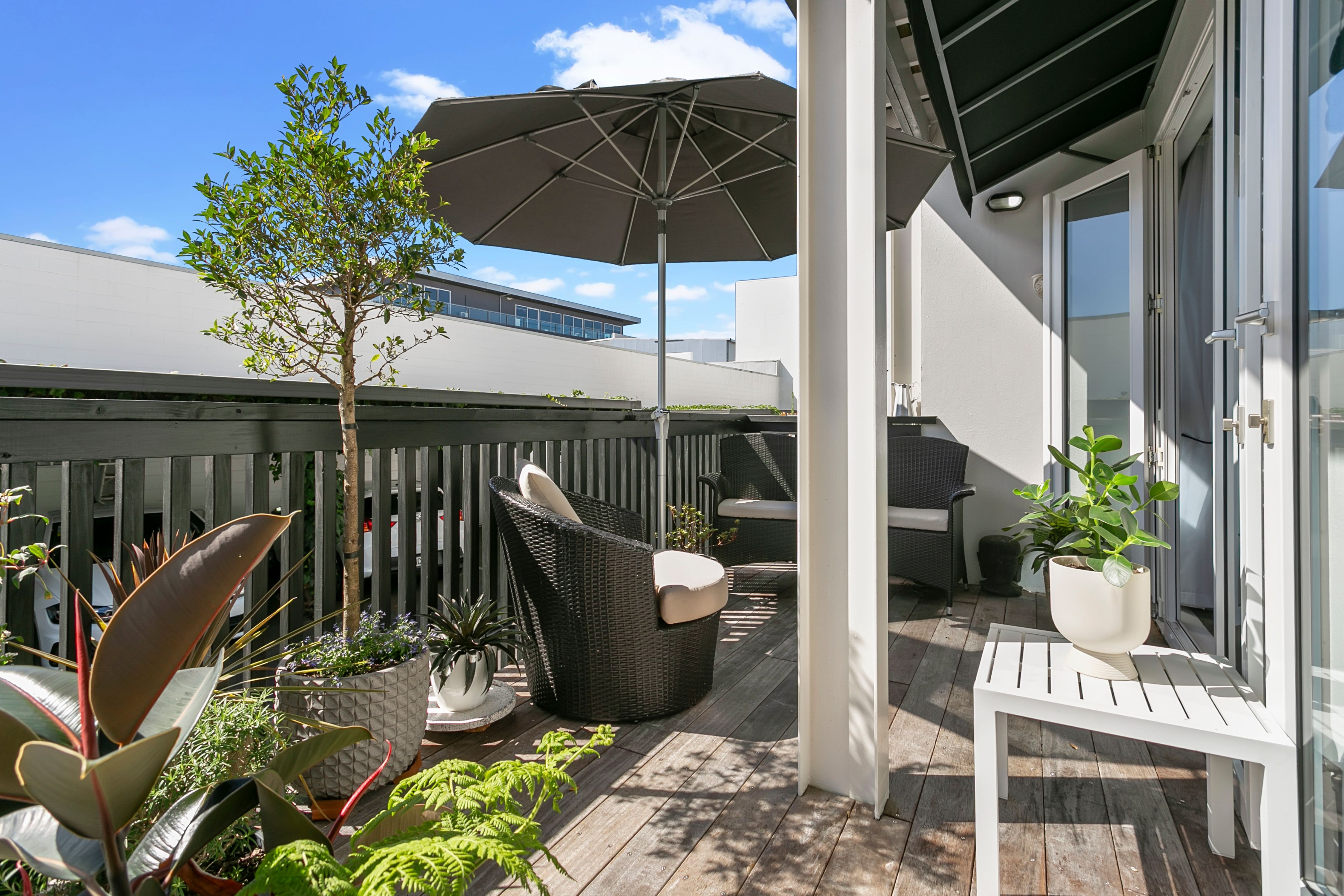 6/5 Pollen Street, Grey Lynn, Auckland City 1021 - Sold Townhouse - Ray ...