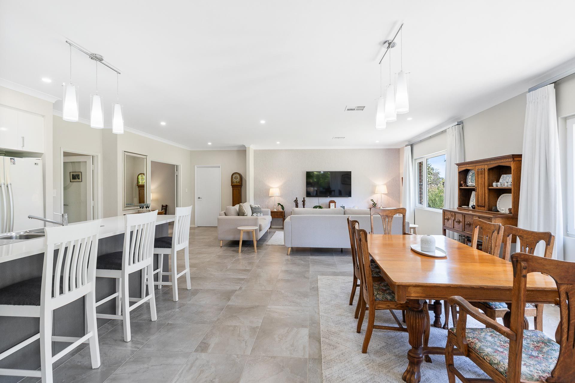 16 Keats Road, Kalamunda, WA 6076 - Sold House - Ray White Aldridge ...