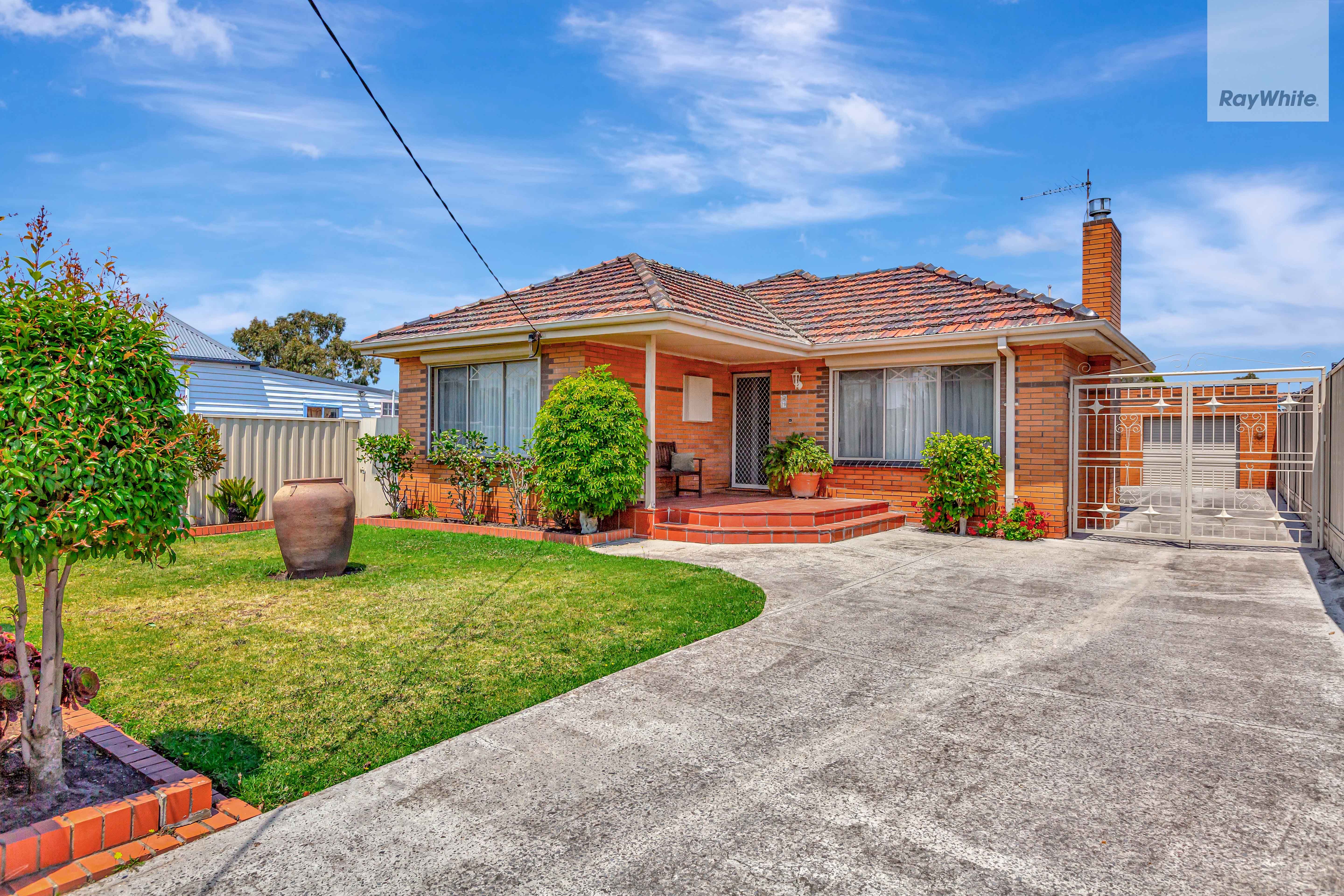 29 Queens Parade, Fawkner, VIC 3060 - House for Rent - Ray White Brunswick