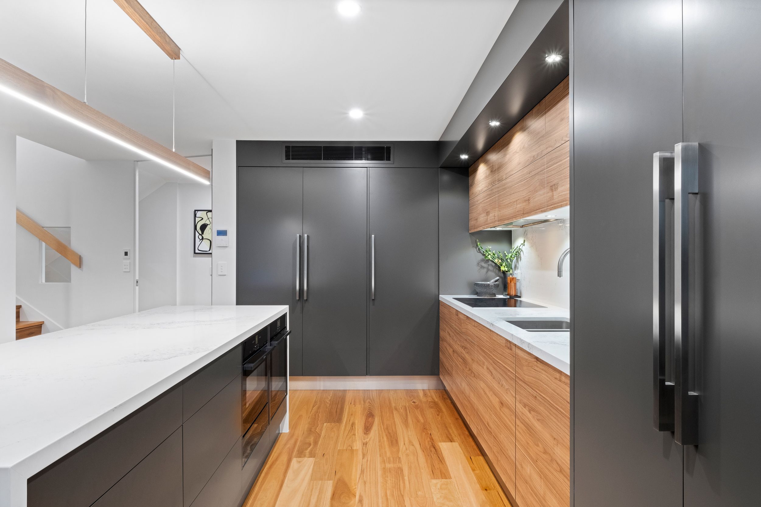 7/82 Boundary Street, Brisbane City, QLD 4000 - Sold Apartment - Ray ...