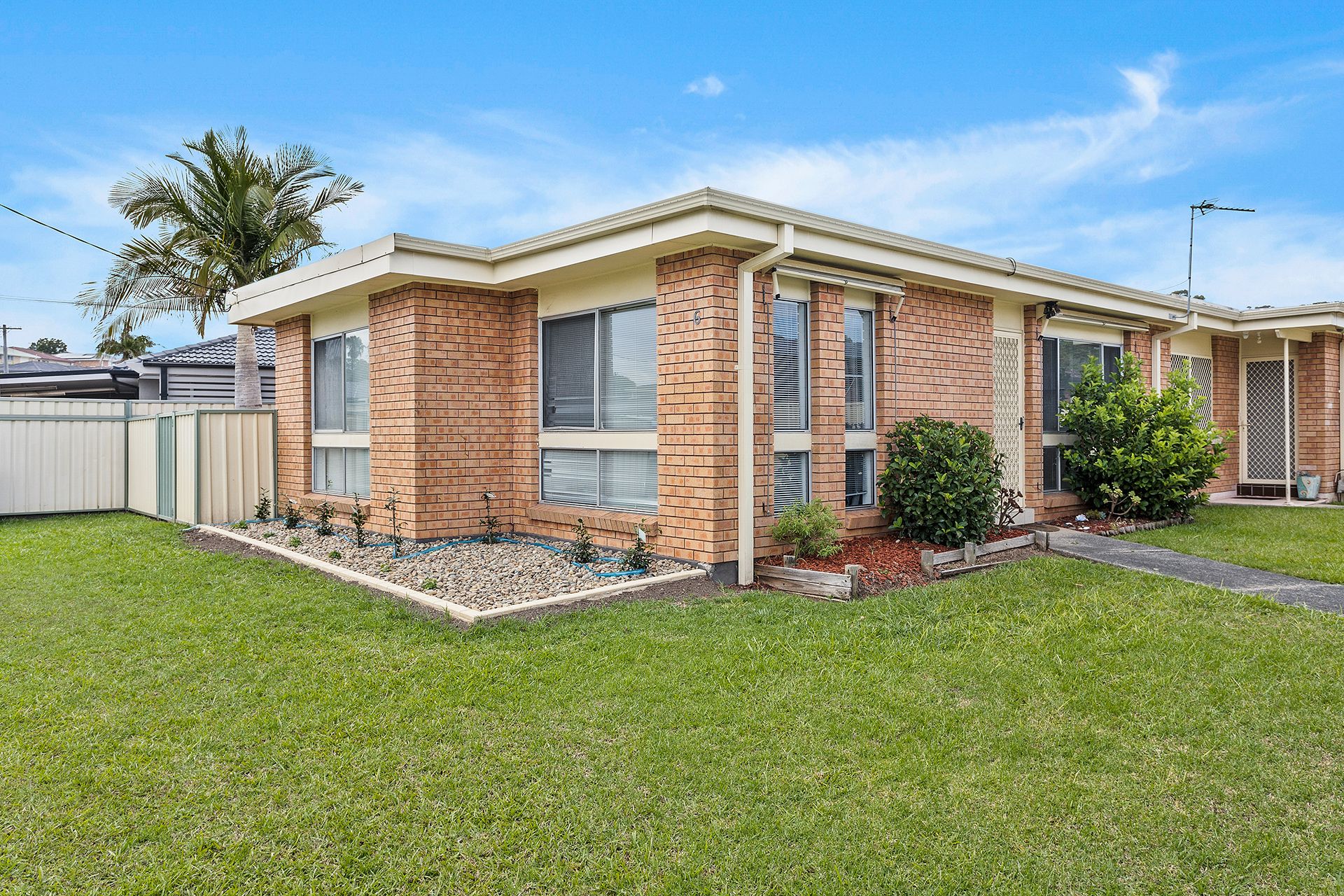 1/6 Lachlan Avenue, Barrack Heights, NSW 2528 - Sold Unit - Ray White ...