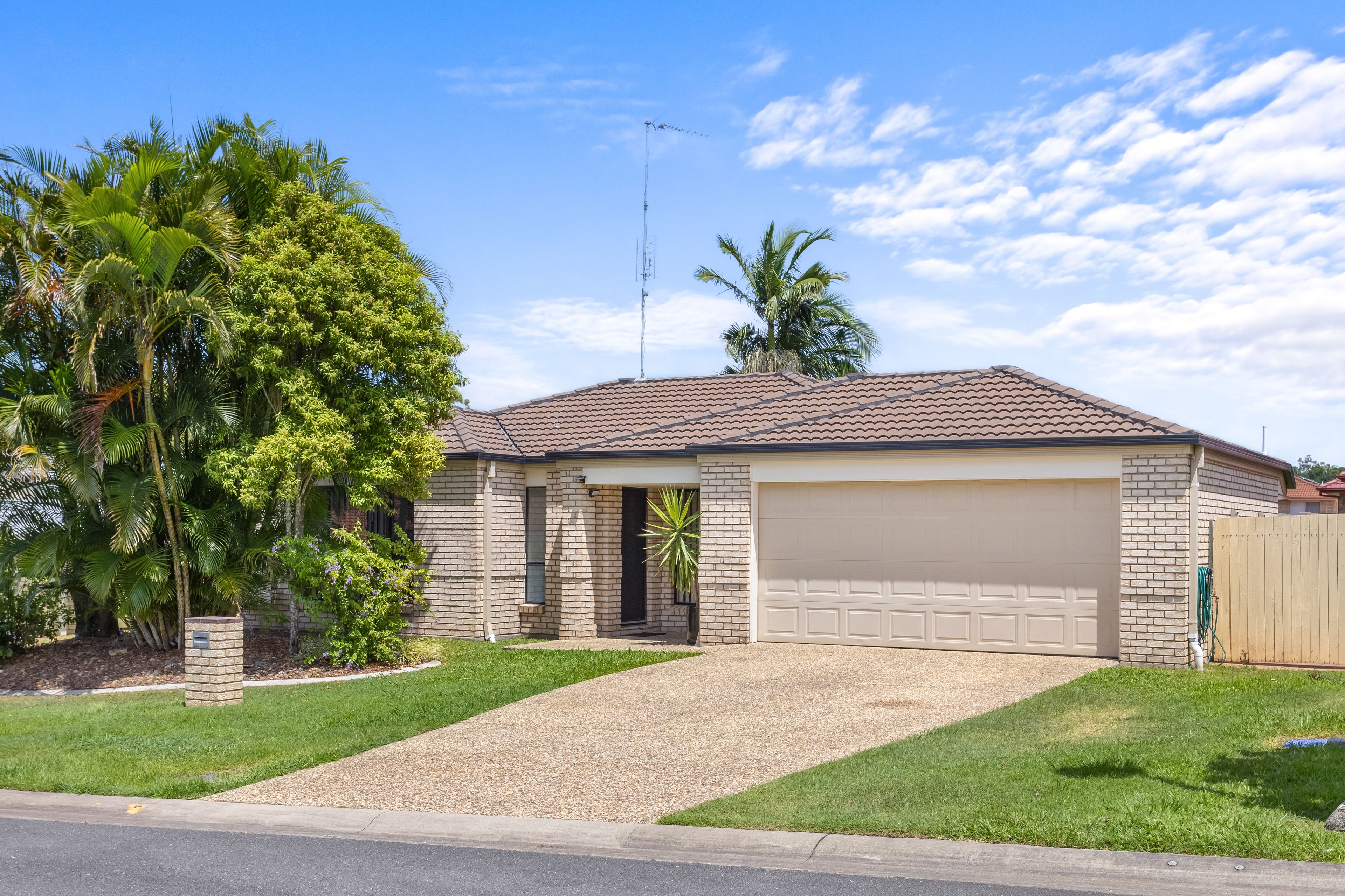 10 Rosefinch Street, Upper Coomera, QLD 4209 - Sold House - Ray White ...