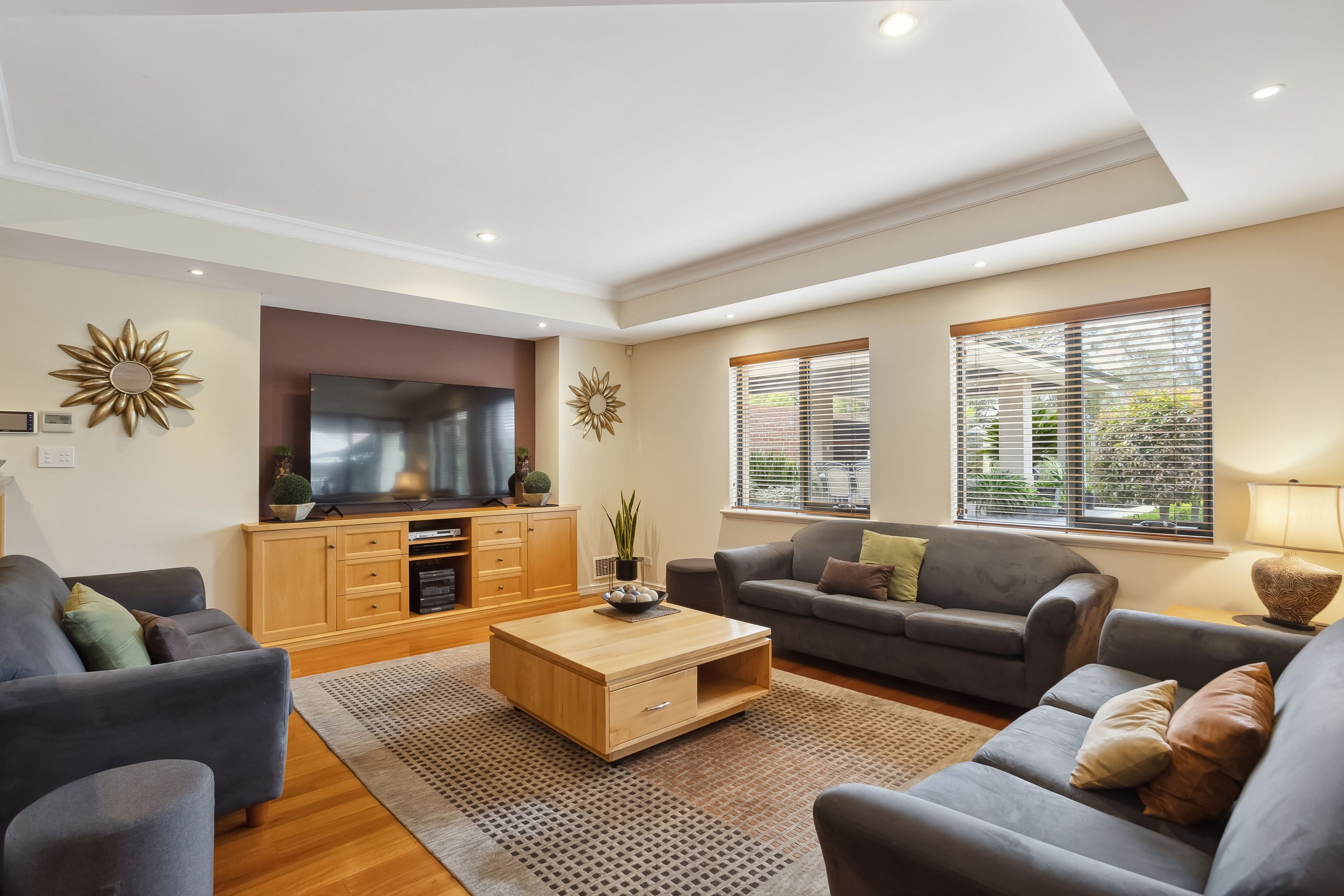 3 Phillips-Fox Terrace, Woodvale, WA 6026 - Sold House - Ray White ...