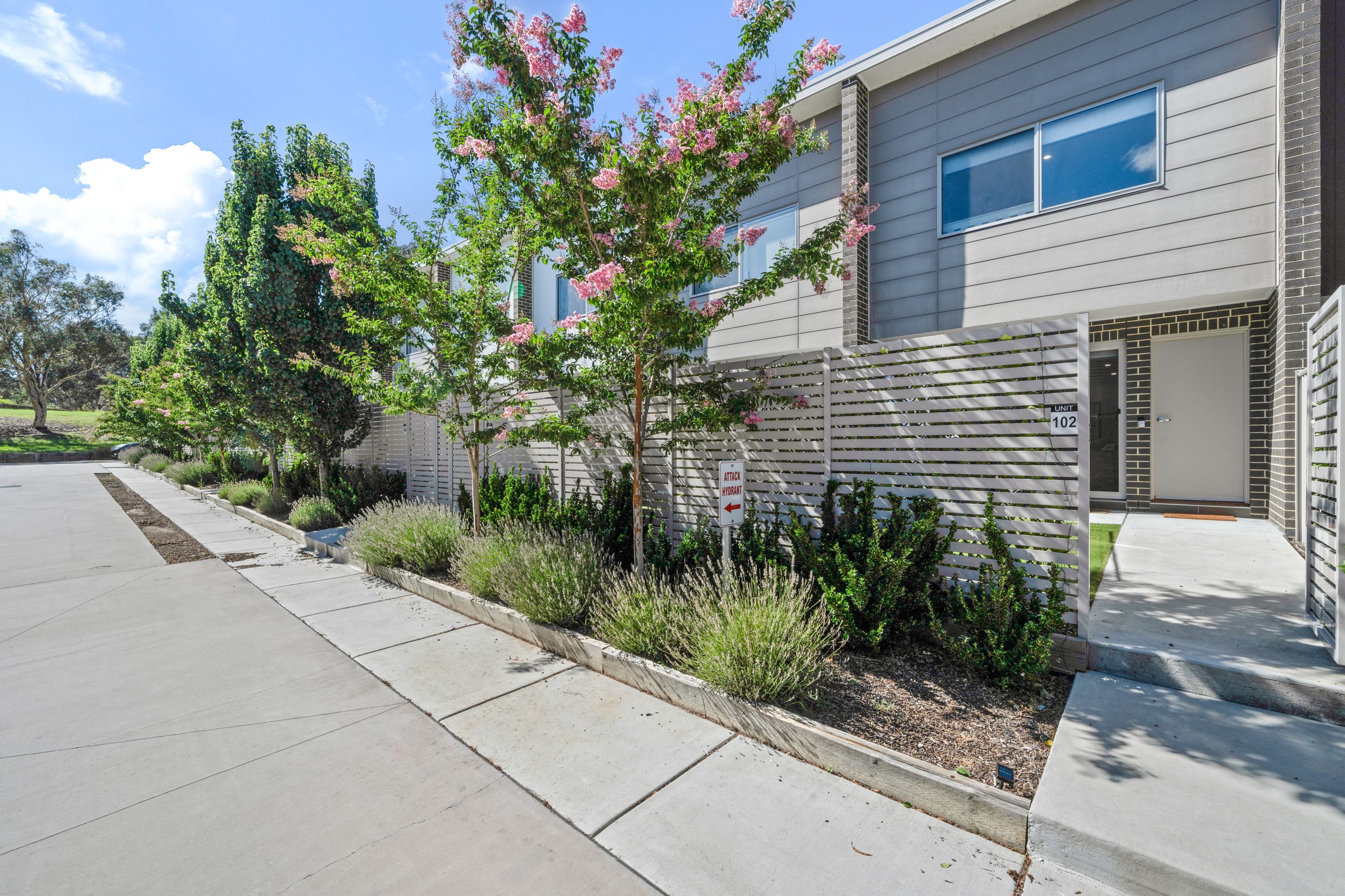 102/161 Mortimer Lewis Drive, Greenway, ACT 2900 - Sold Townhouse - Ray ...