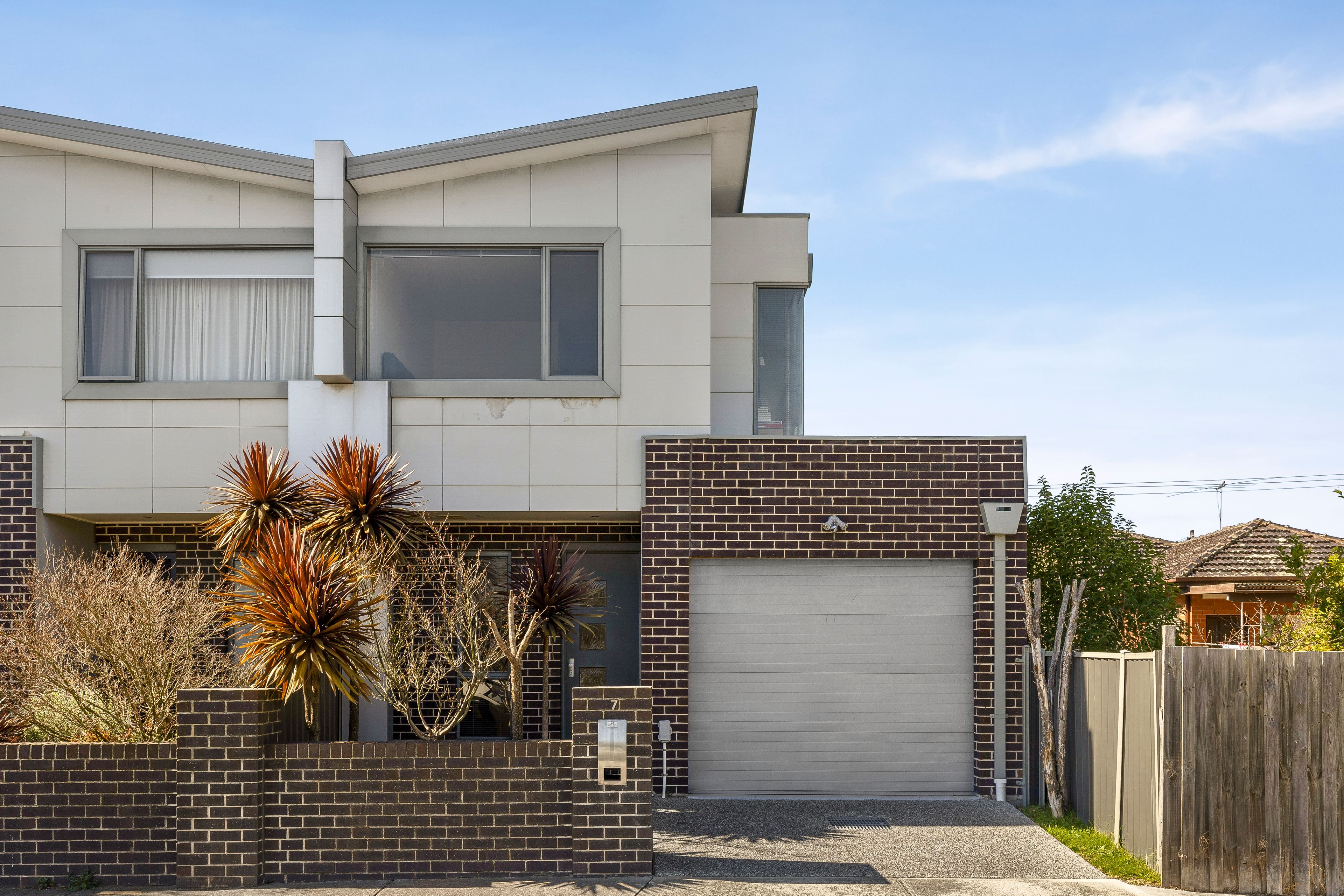 7 Lake Avenue, Pascoe Vale, VIC 3044 - Sold Townhouse - Ray White Glenroy