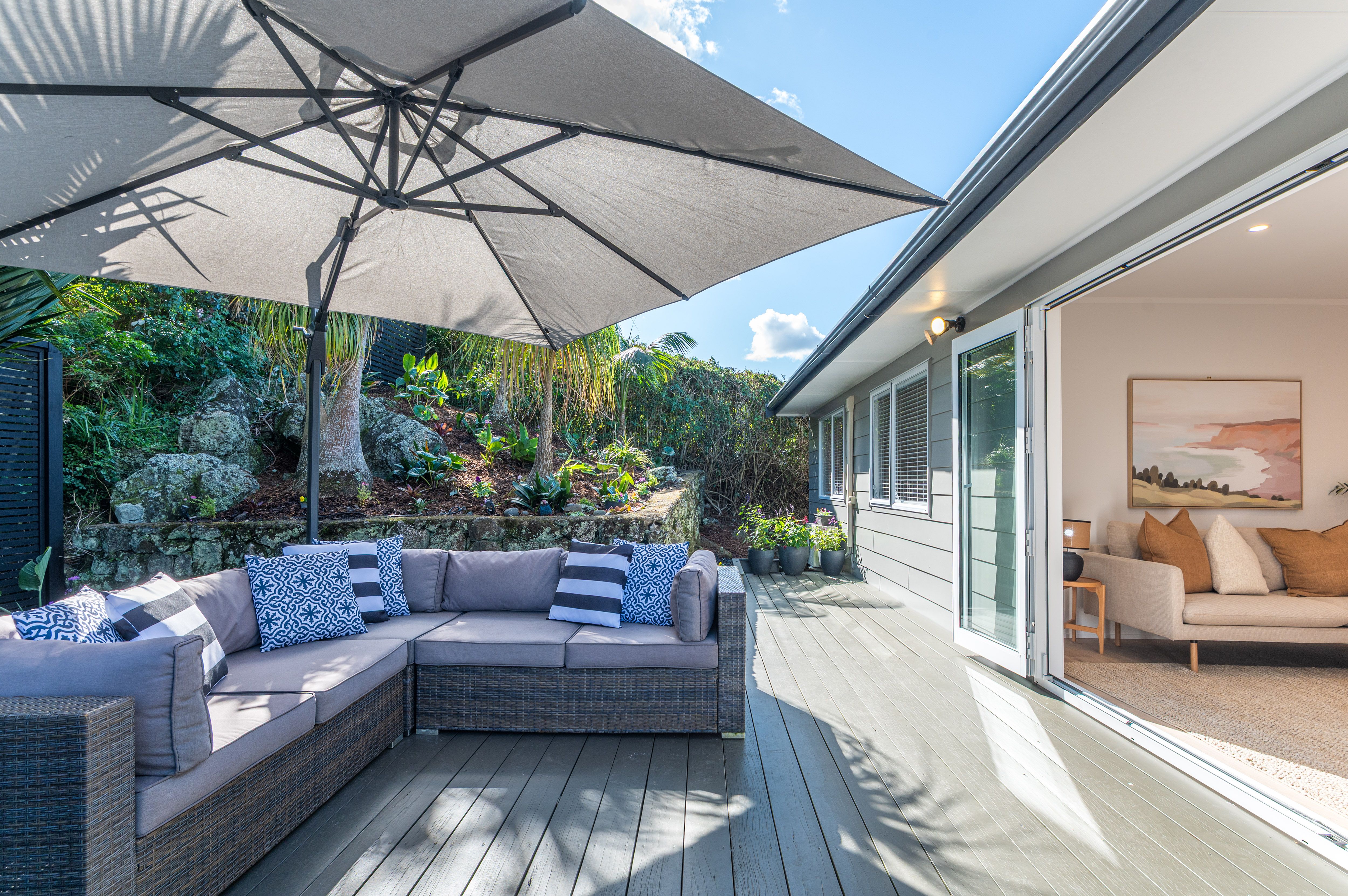 2/24 Mays Road, Onehunga, Auckland City 1061 - Sold House - Real Estate ...