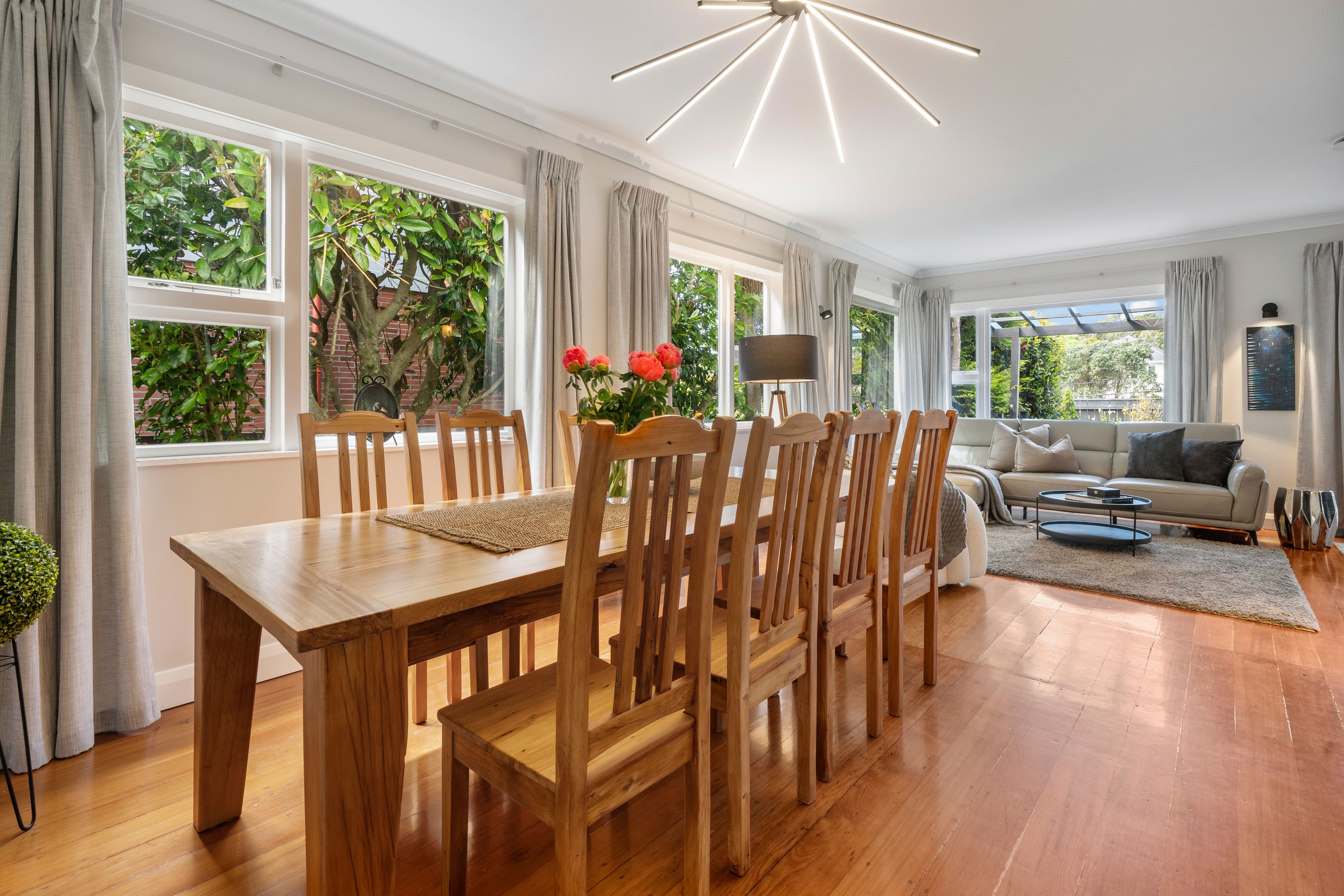 24 Duthie Street, Karori, Wellington City 6012 - Sold House - Ray White ...