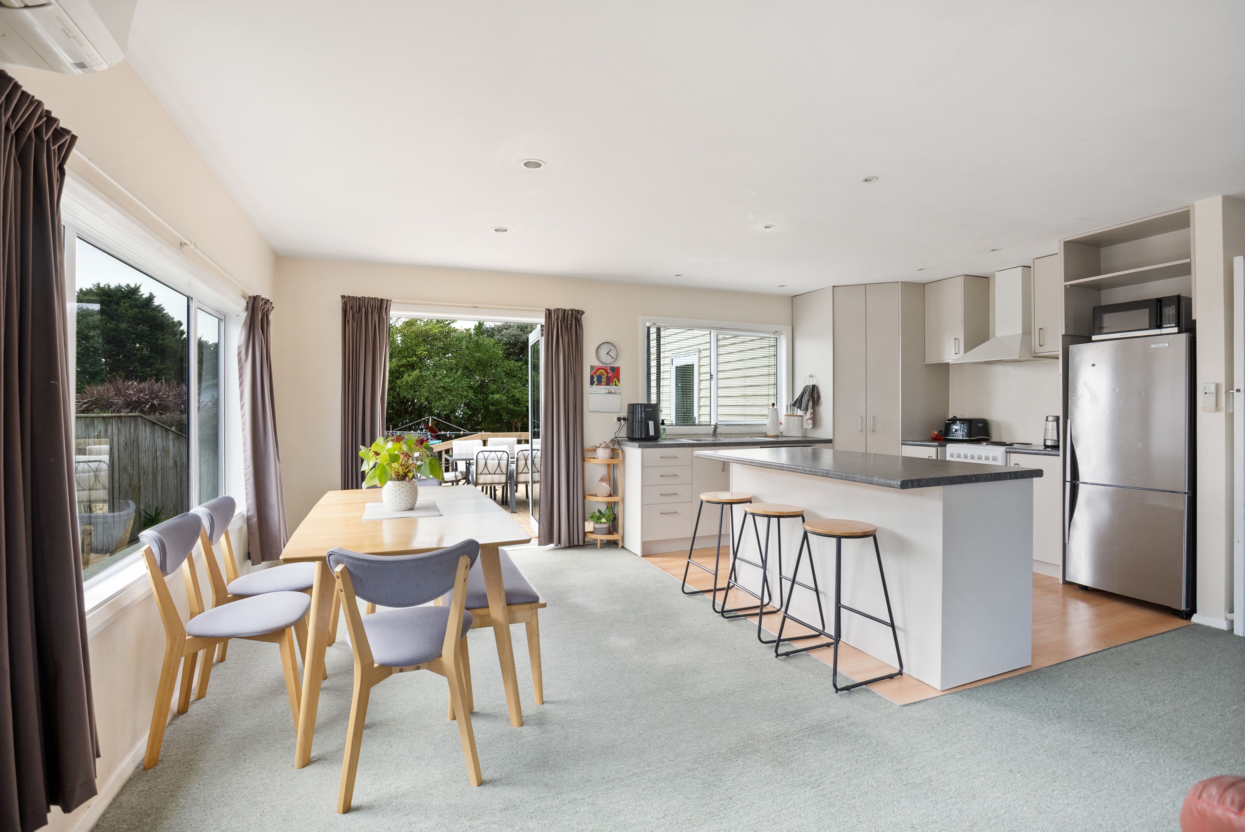 4A Huia Road, Raumati Beach, Kapiti Coast District 5032 - Sold House ...