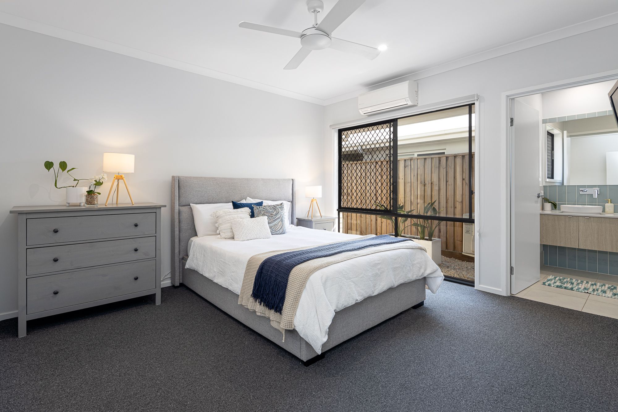 51 Lighthouse Esplanade, Newport, QLD 4020 - Sold Home - Ray White ...
