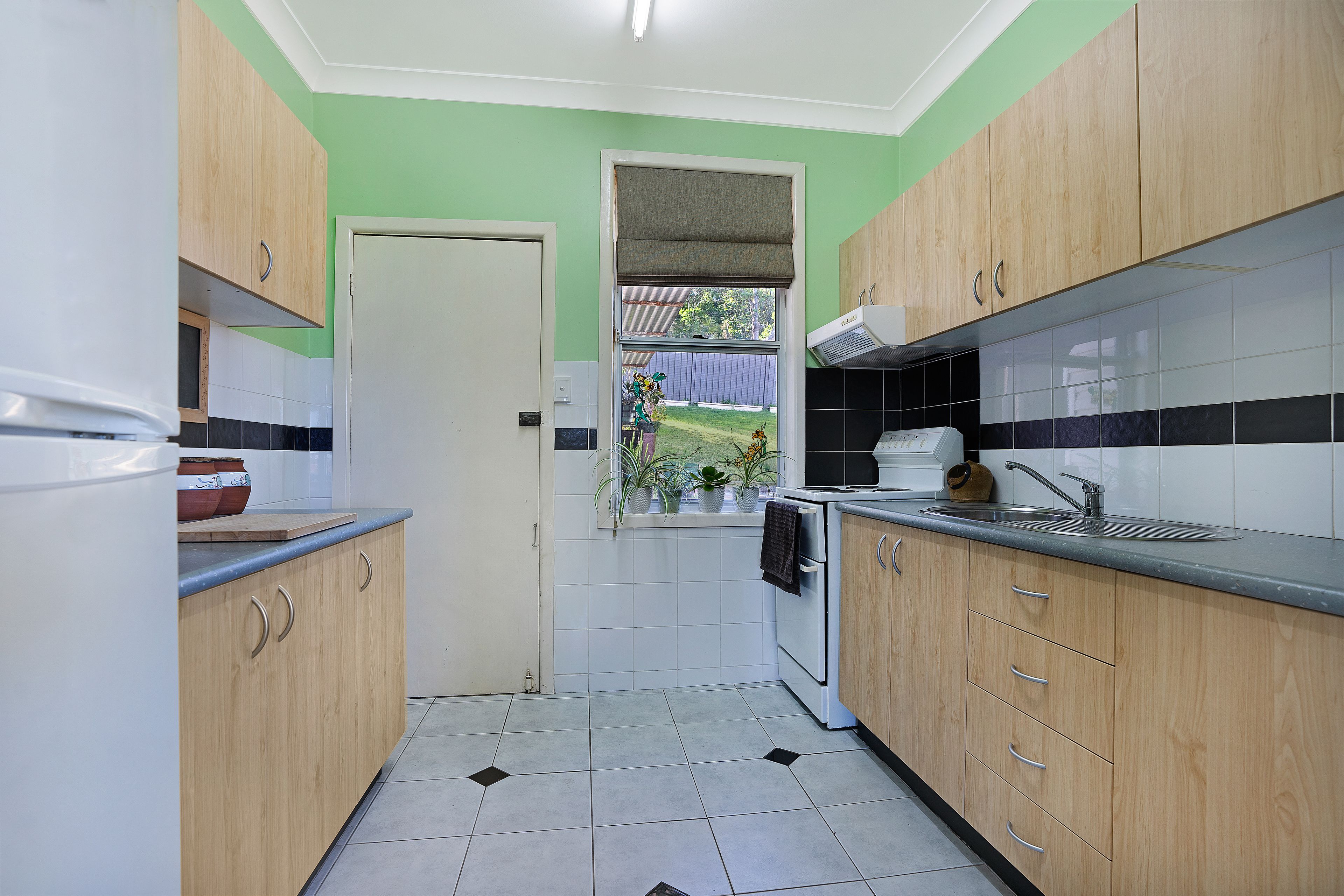 14 Canberra Road, Lake Heights, NSW 2502 - Sold House - Ray White ...