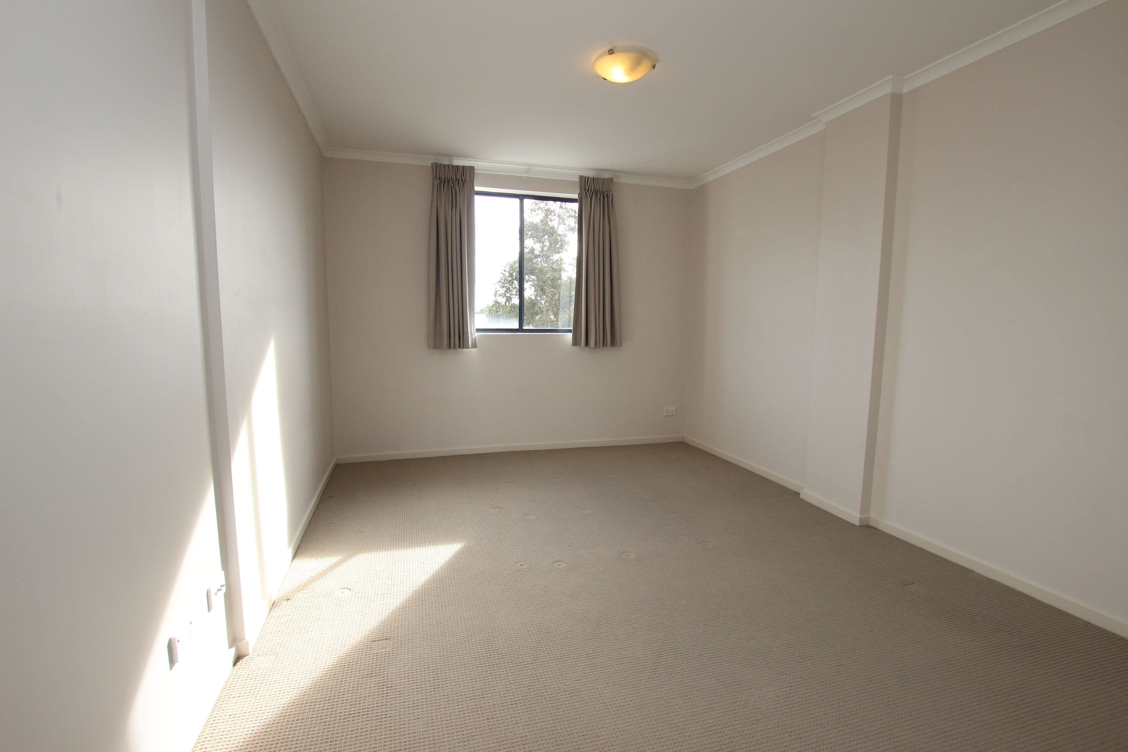 42C/21 Beissel Street, Belconnen, ACT 2617 - Apartment for Rent - Ray ...