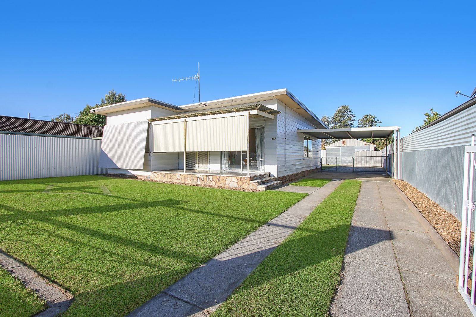 448 Kotthoff Street, Lavington, NSW 2641 - Leased House - Ray White ...