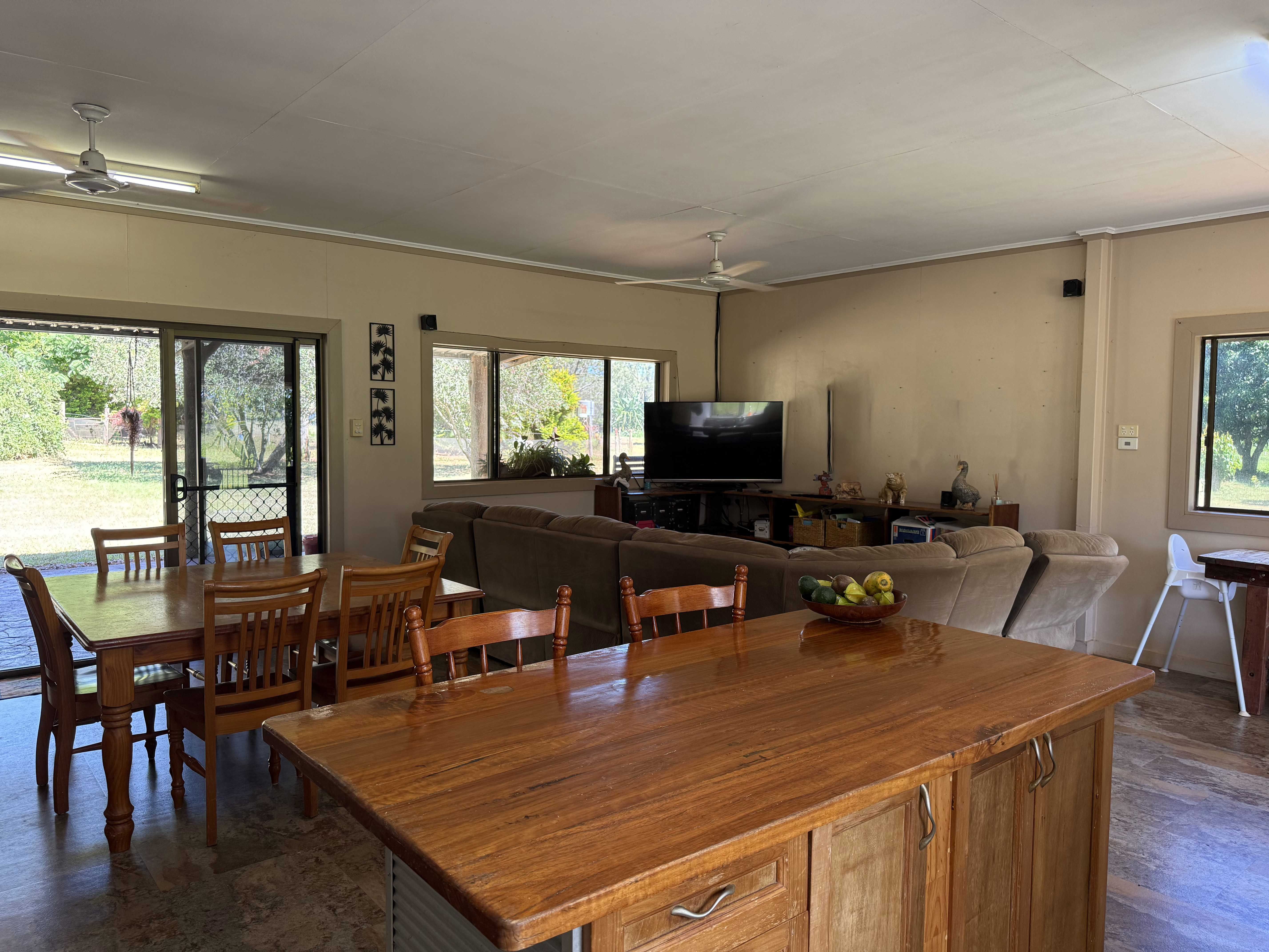 "Granite Springs" - "Granite Springs" 22779 Kennedy Highway, Mount ...