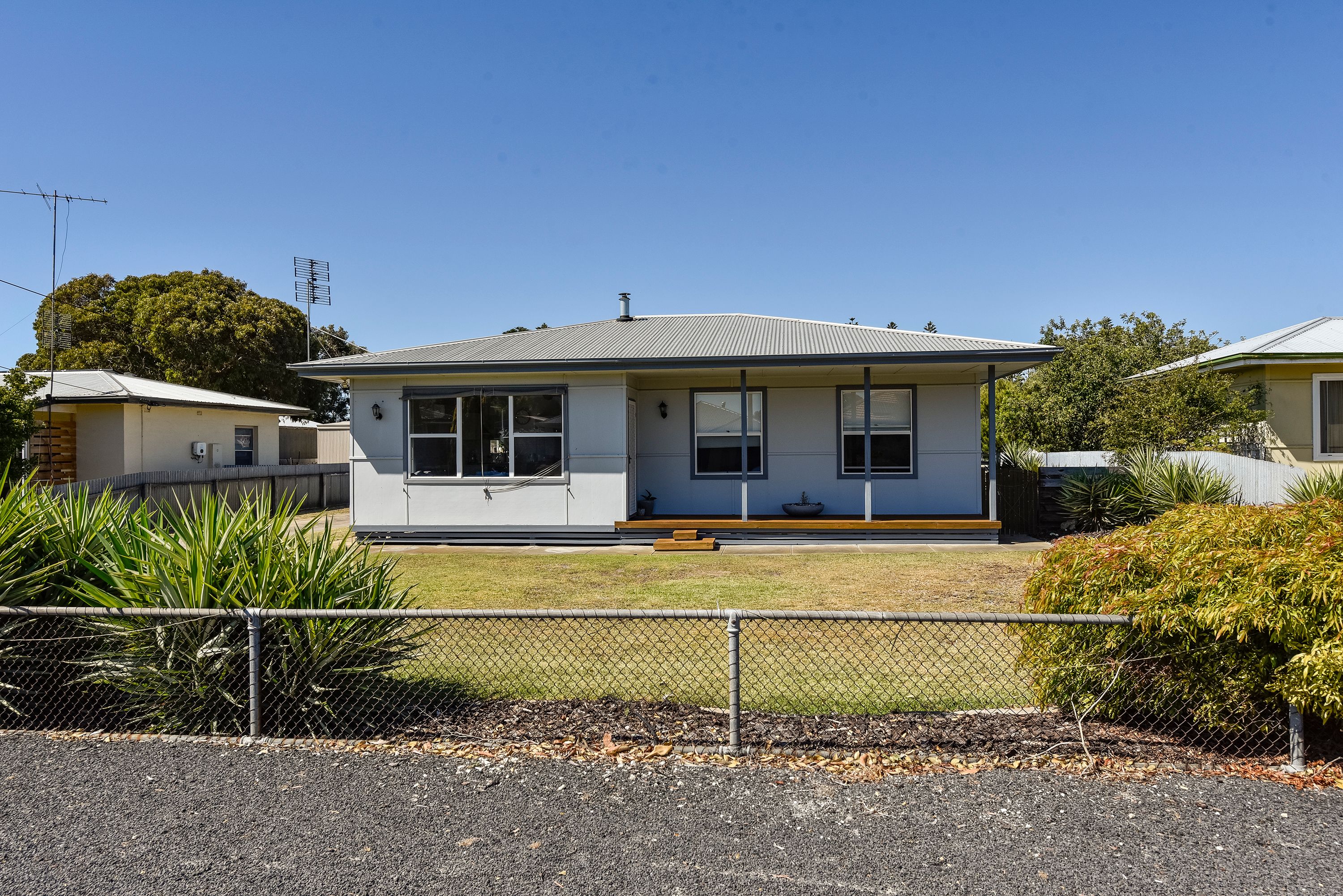 12 Strickland Street, Kingston Se, SA 5275 - Sold House - Ray White Mt ...