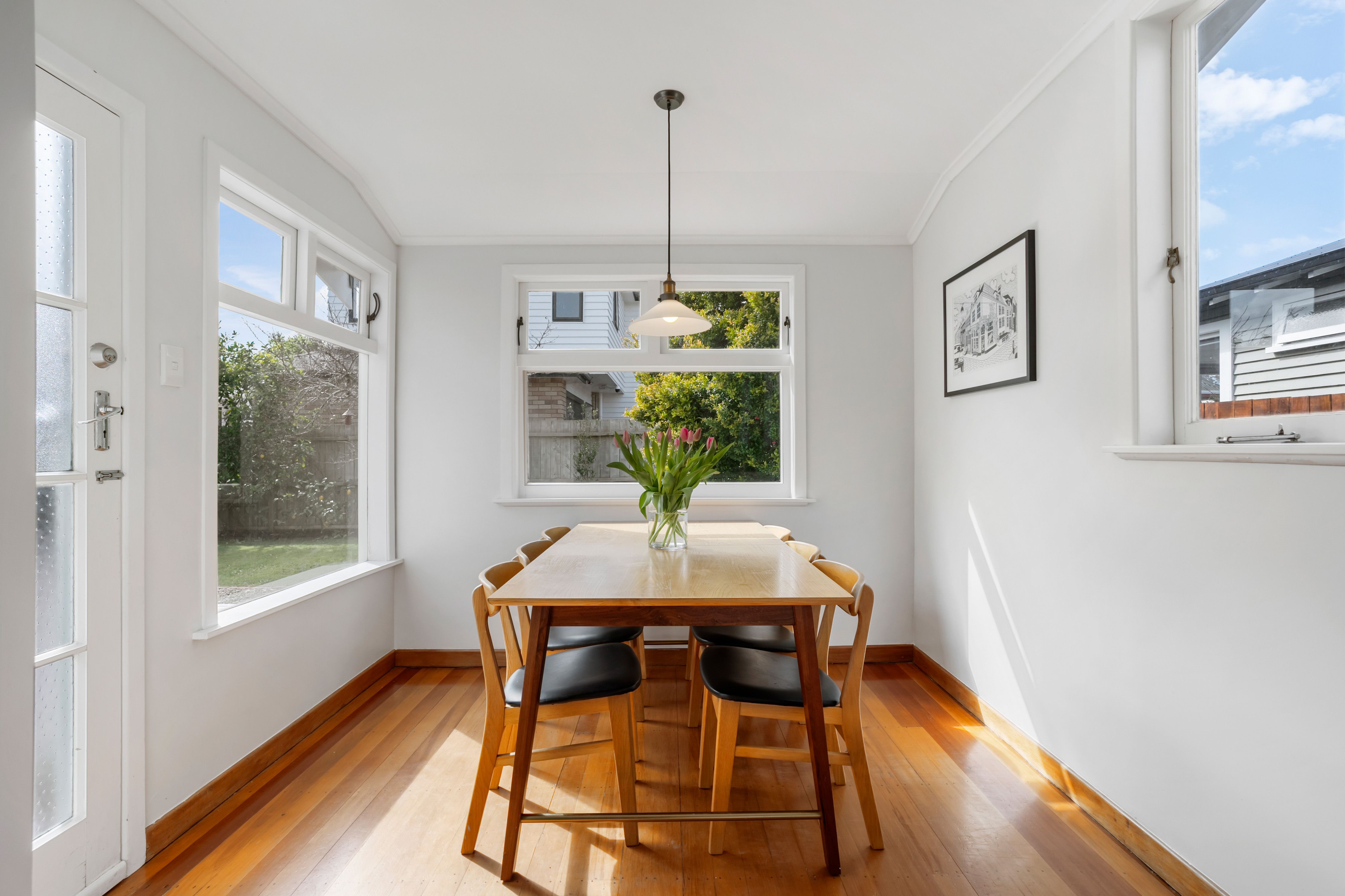16 Hardley Avenue, Three Kings, Auckland City 1024 - Sold House - Ray ...
