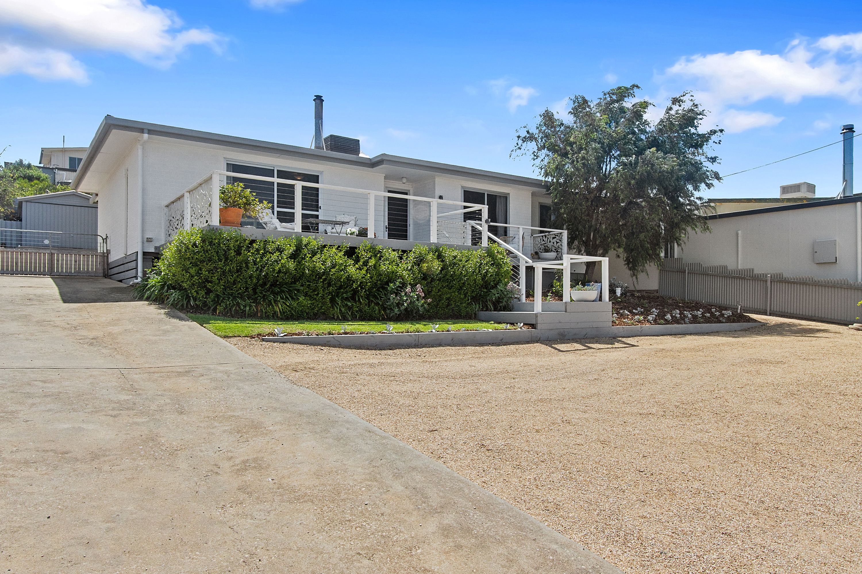 14 Tiddy Widdy Beach Road, Tiddy Widdy Beach, SA 5571 - Sold House ...