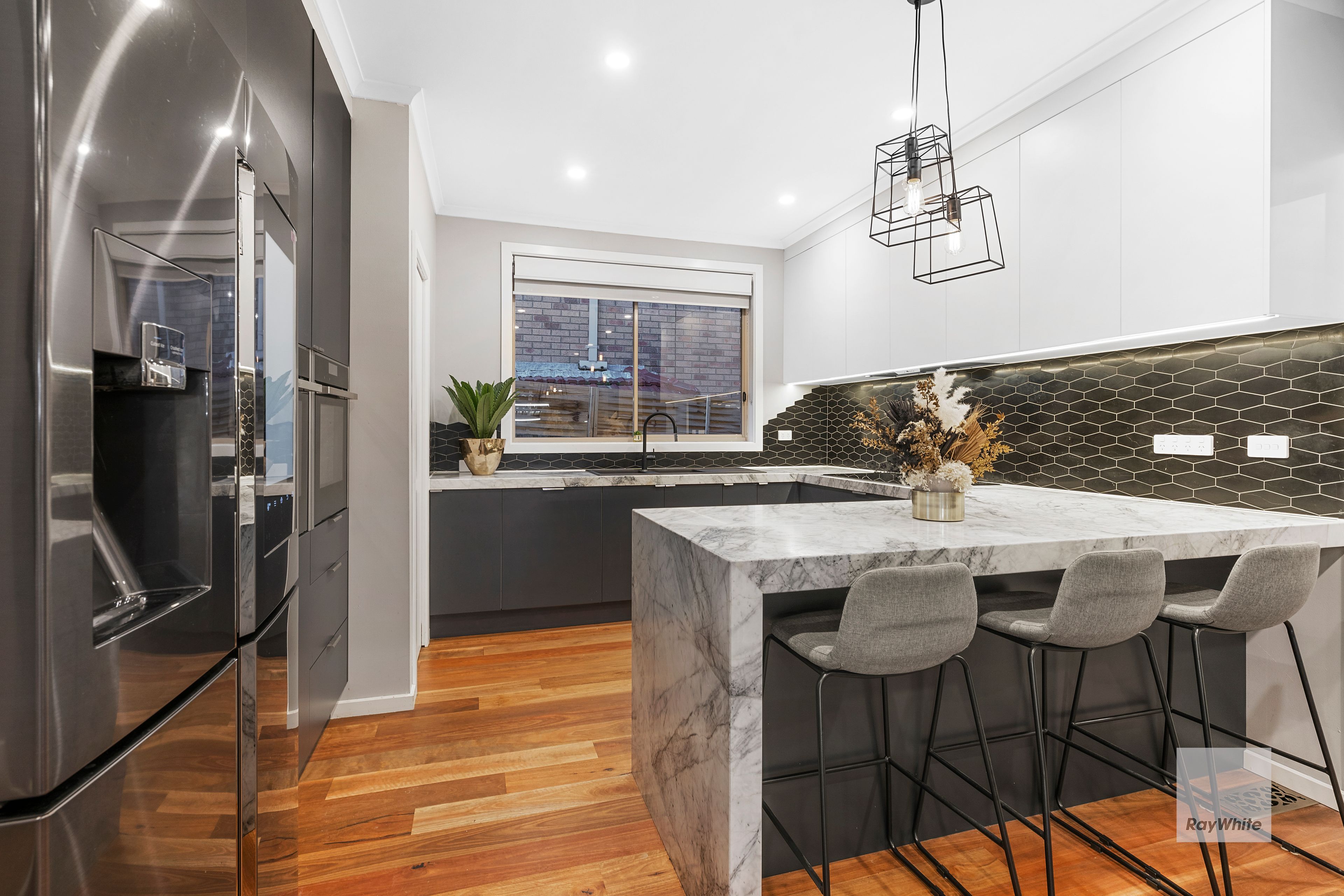 10 Barnard Court, Epping, VIC 3076 - Sold House - Ray White Bundoora