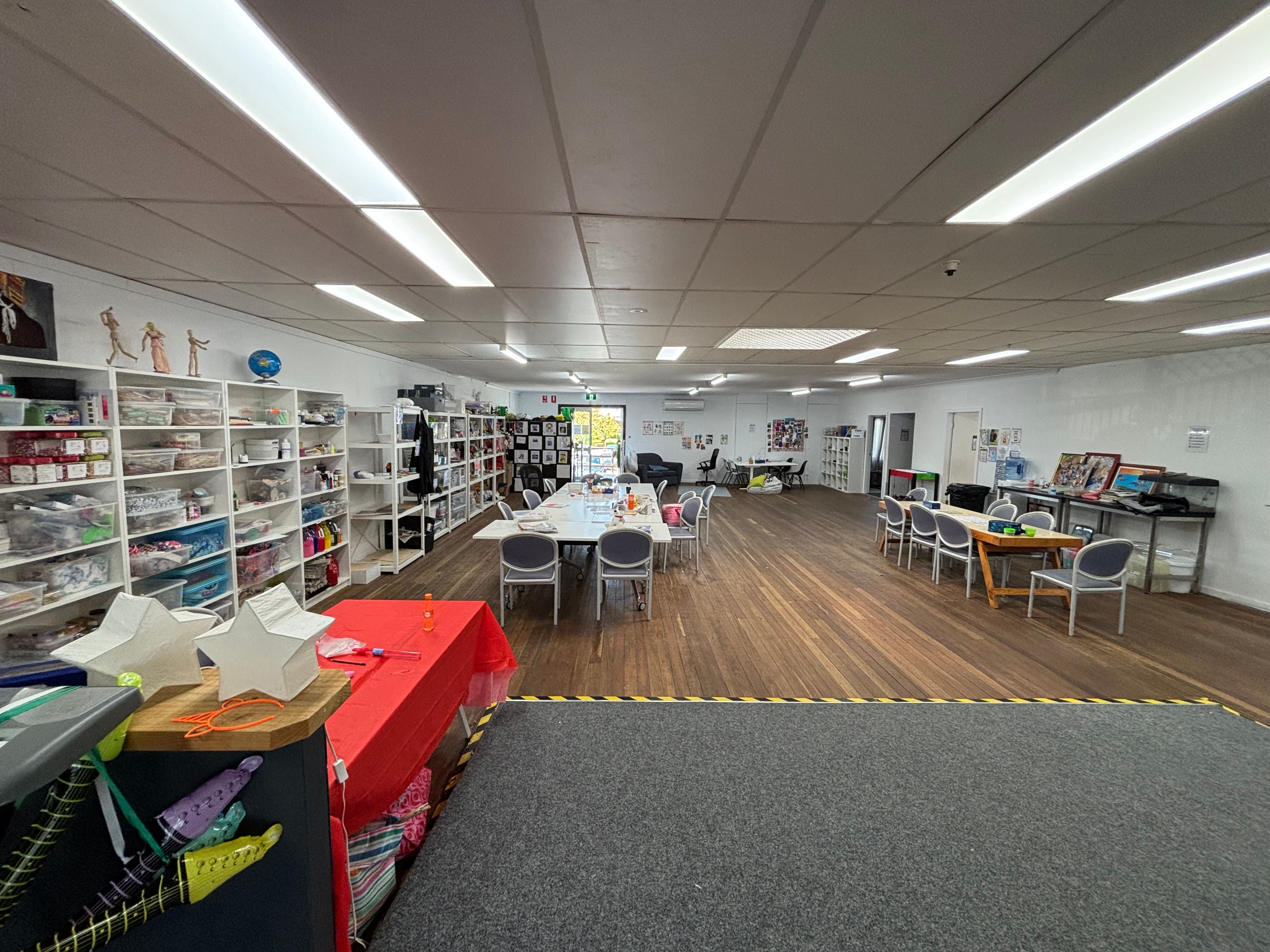 2/8 Worthington Way, Bomaderry, NSW 2541 - Offices for Lease - Ray ...