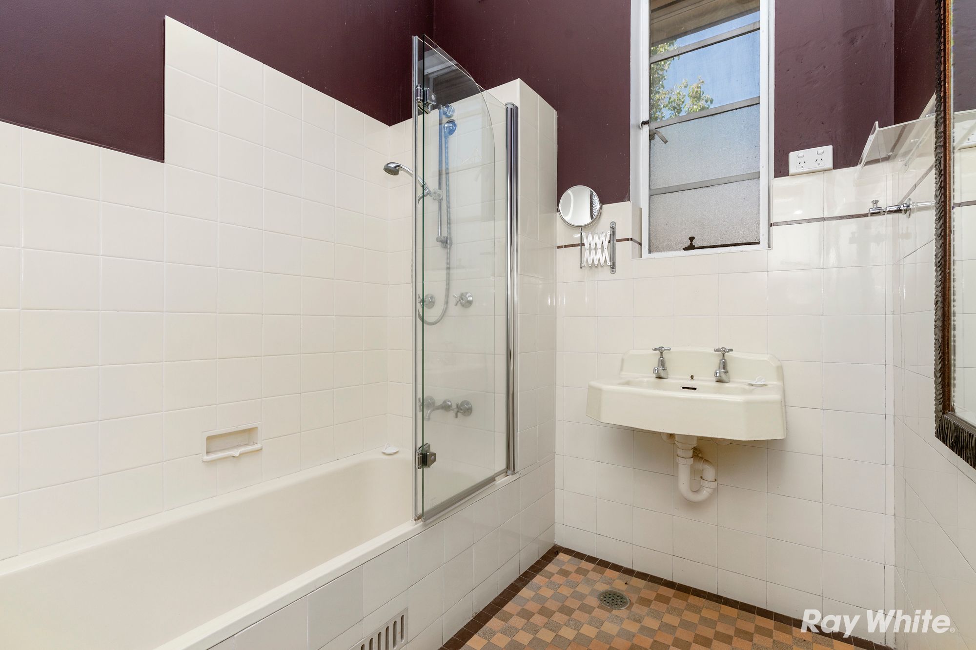 82 Railway Street, Turvey Park, NSW 2650 - Sold House - Ray White Wagga ...