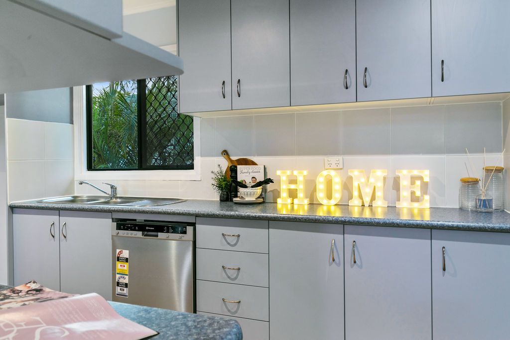 16 Delong Street, Acacia Ridge, QLD 4110 - Sold House - Ray White Moorooka