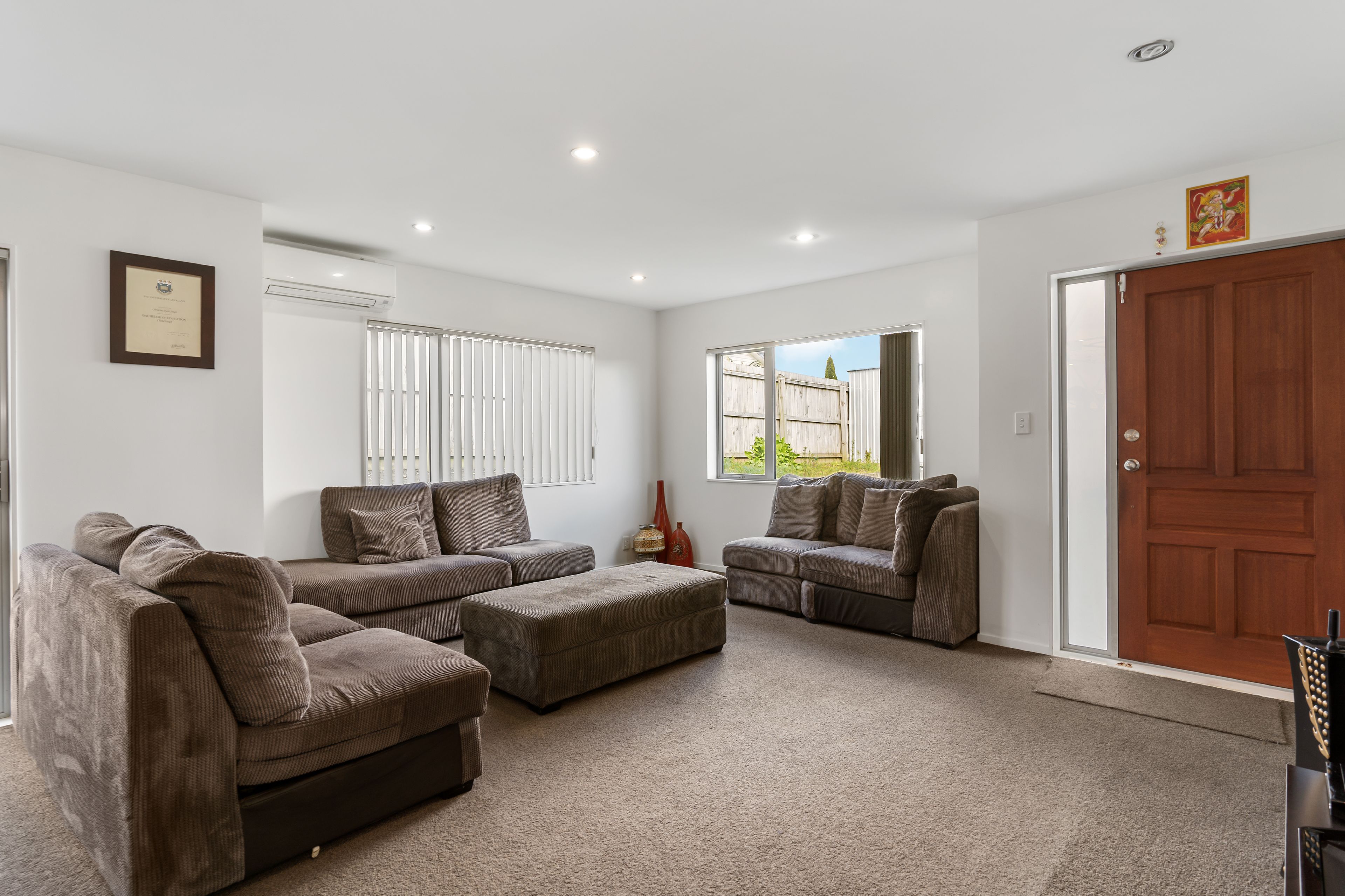 6 John Broad Place, Flat Bush, Manukau City 2023 - Sold House - Ray ...