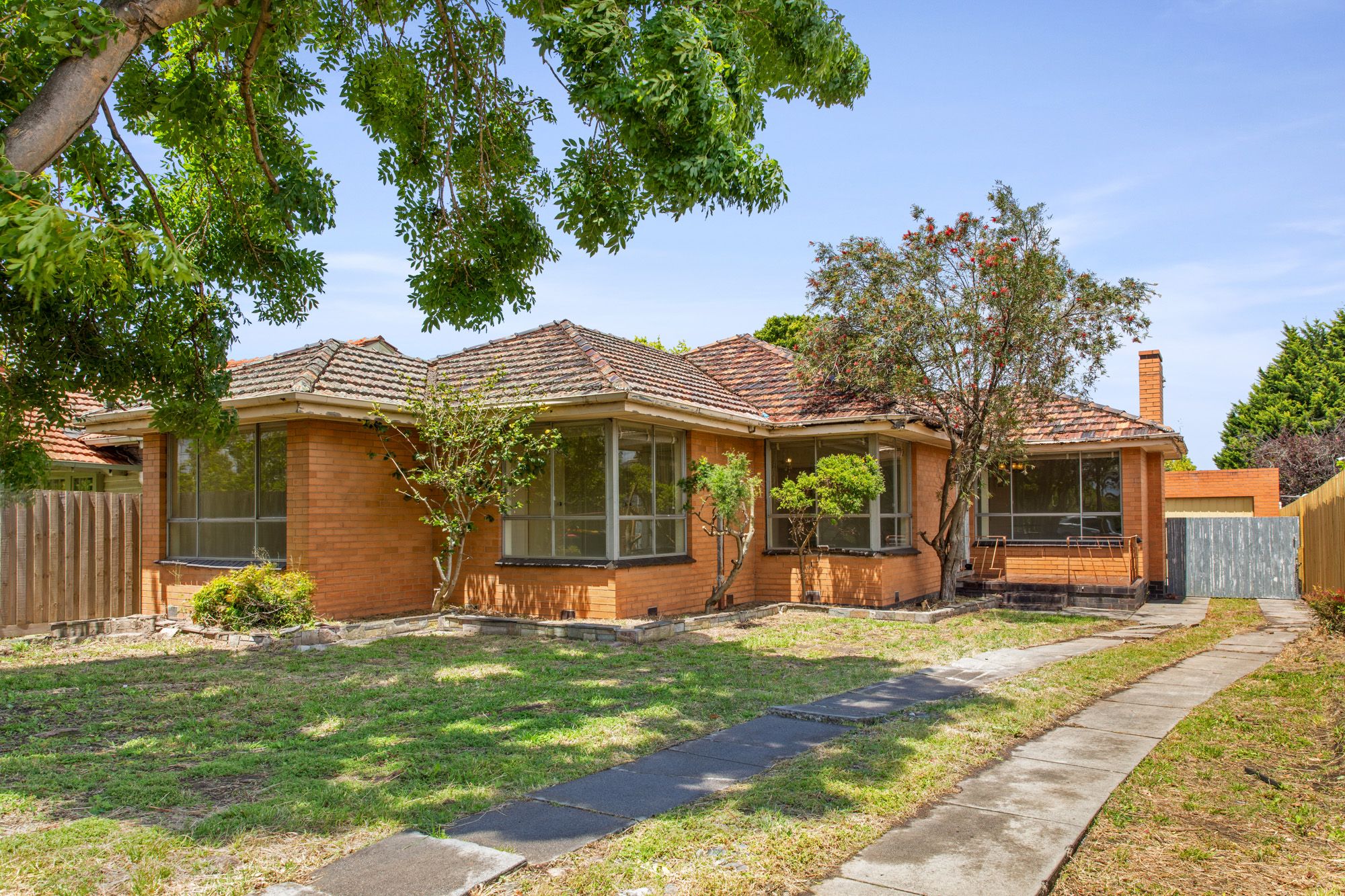 18 Highbury Road, Burwood, VIC 3125 - Sold House - Ray White Burwood