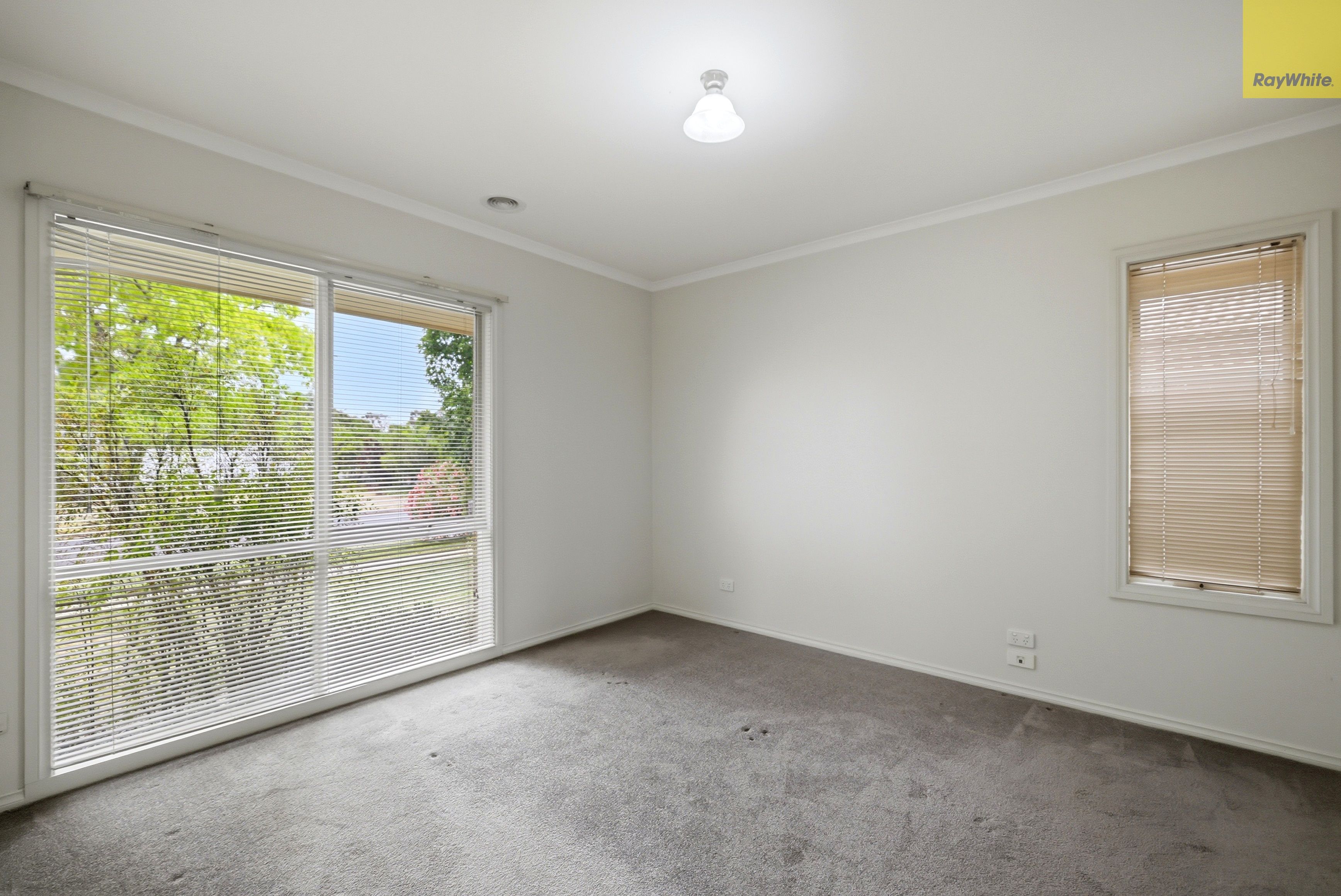 10 Stanley Crescent, Brookfield, VIC 3338 - House for Rent - Ray White ...