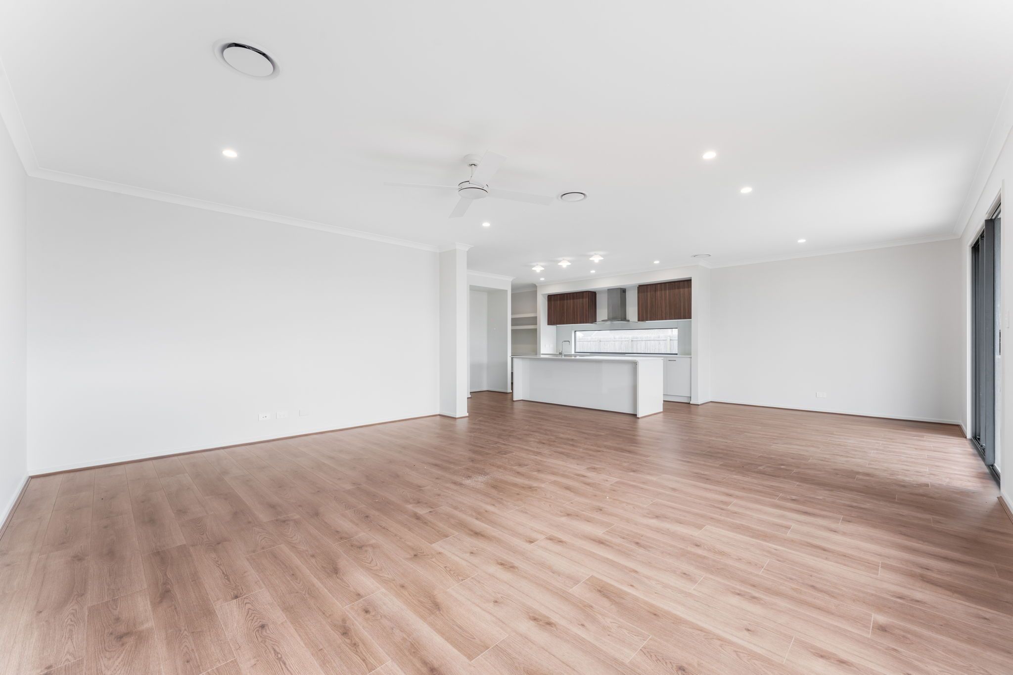 15 Petral Drive, FLAGSTONE, QLD 4280 - House for Rent - Ray White ...