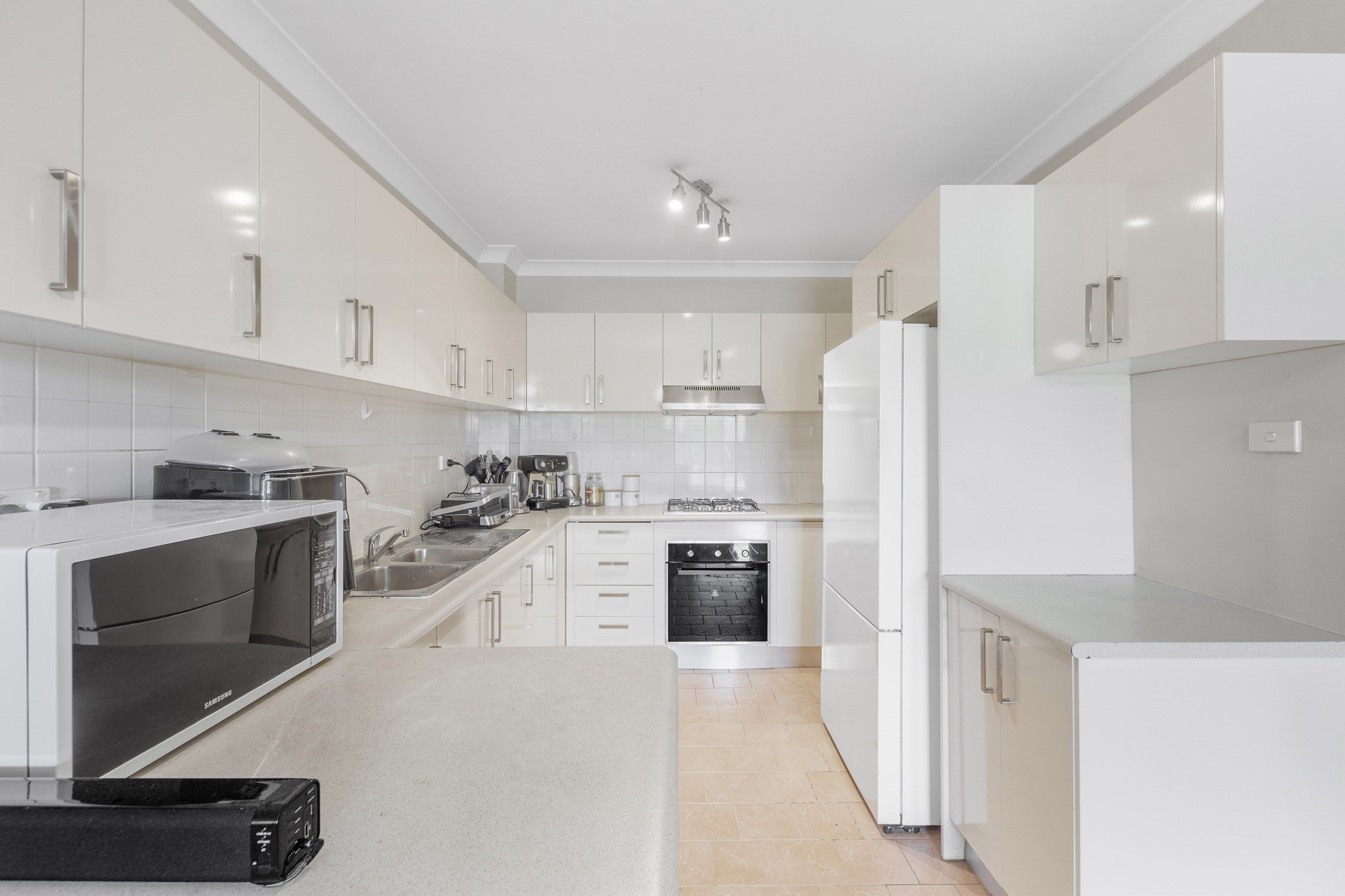 8/13-15 Cairds Avenue, Bankstown, NSW 2200 - Sold Unit - Ray White ...