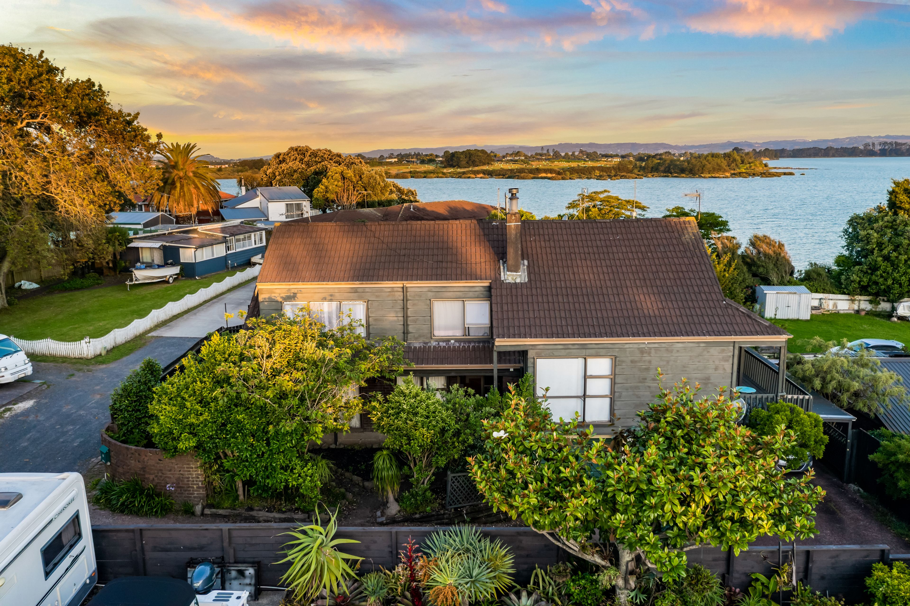 13A Lawson Way, Weymouth, Manukau City 2103 - Sold House - Ray White ...